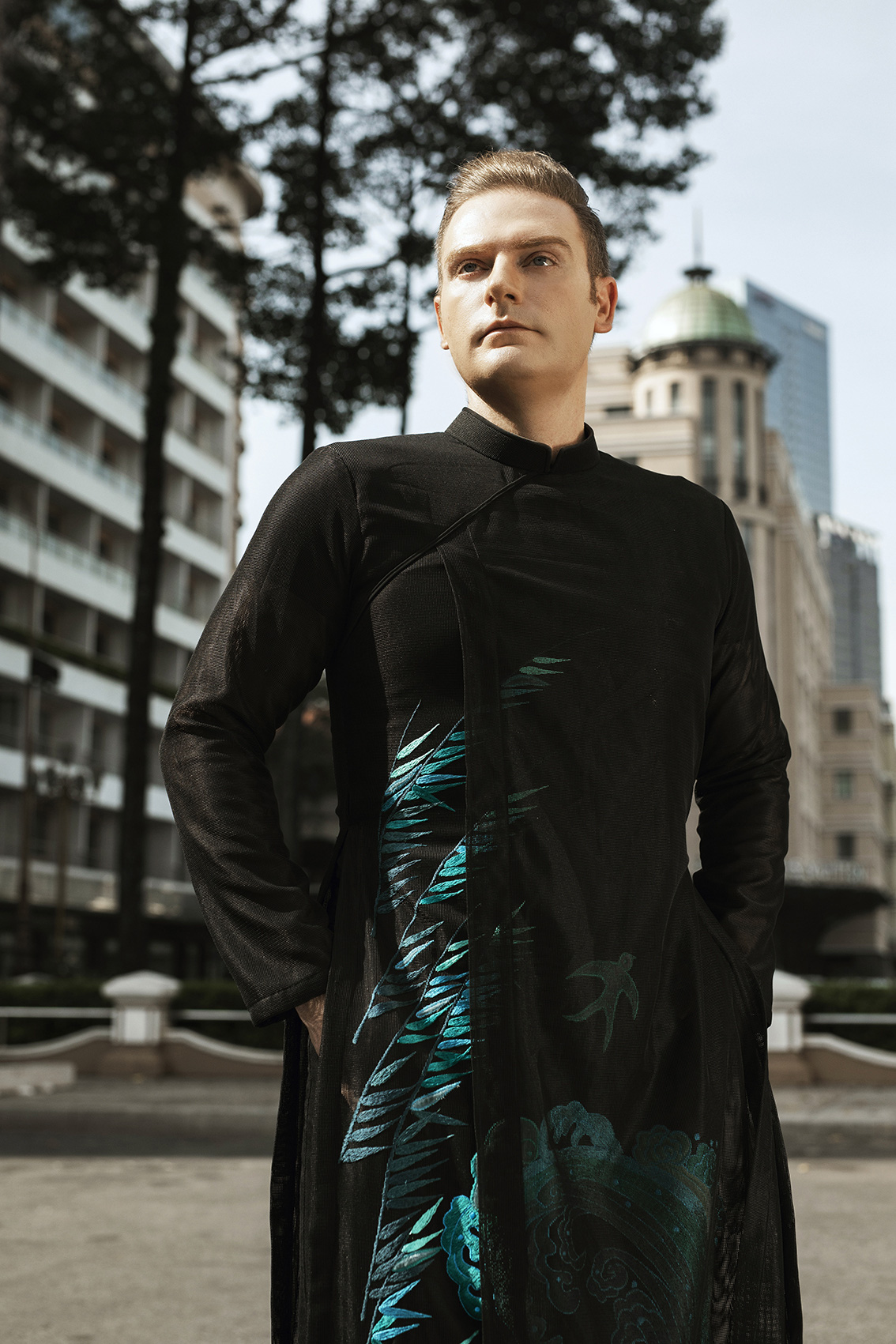 Kyo York đưa tranh 'Sài Gòn trong thời giãn cách' vào MV Sài Gòn thương ...