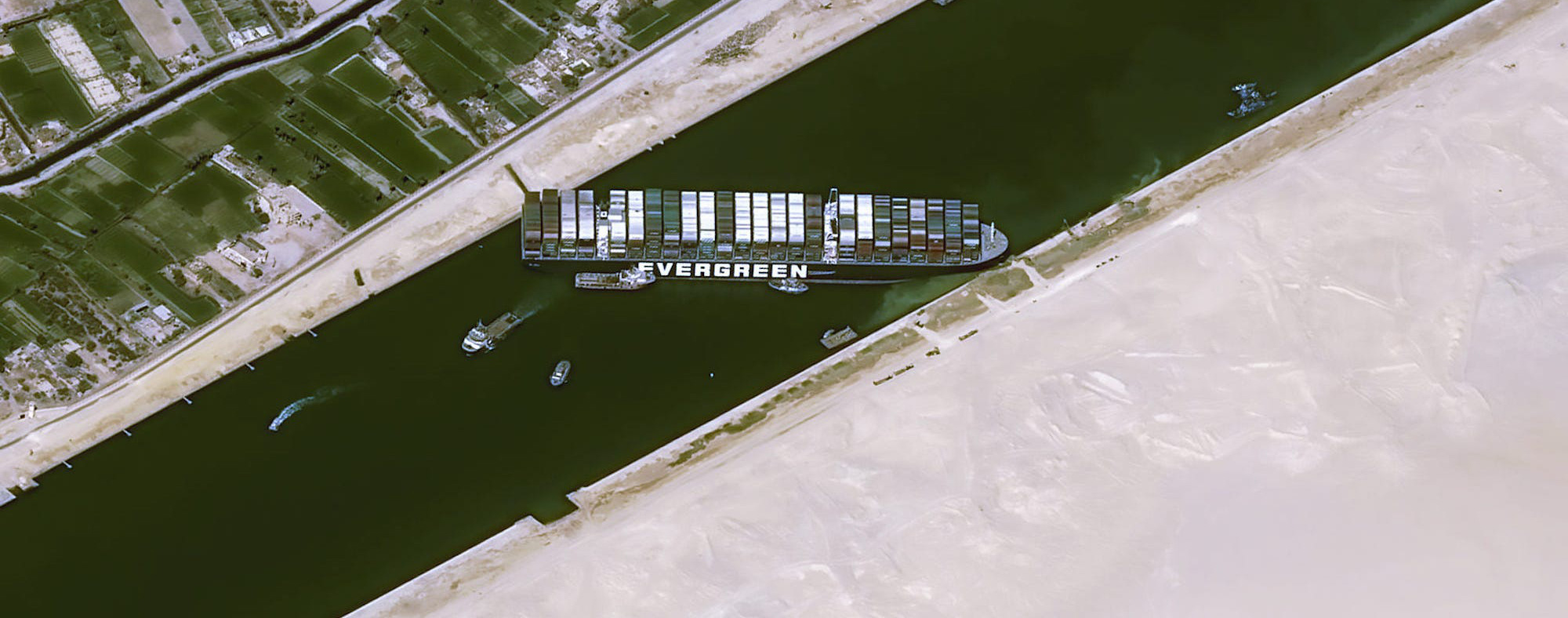 Kẹt kênh đào Suez