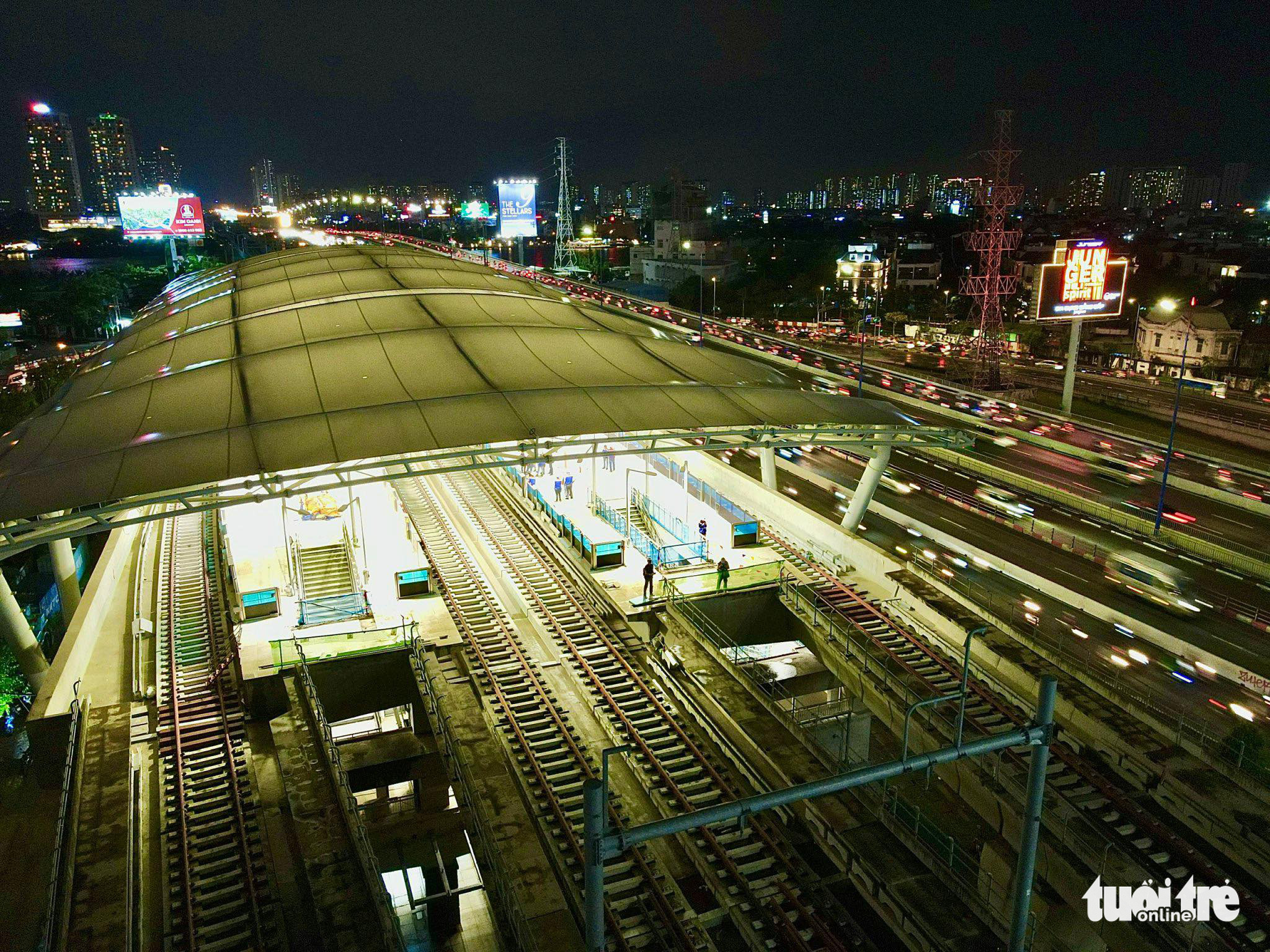 Có gì ở nhà ga trên cao đặc biệt nhất của tuyến metro số 1 TP.HCM ...