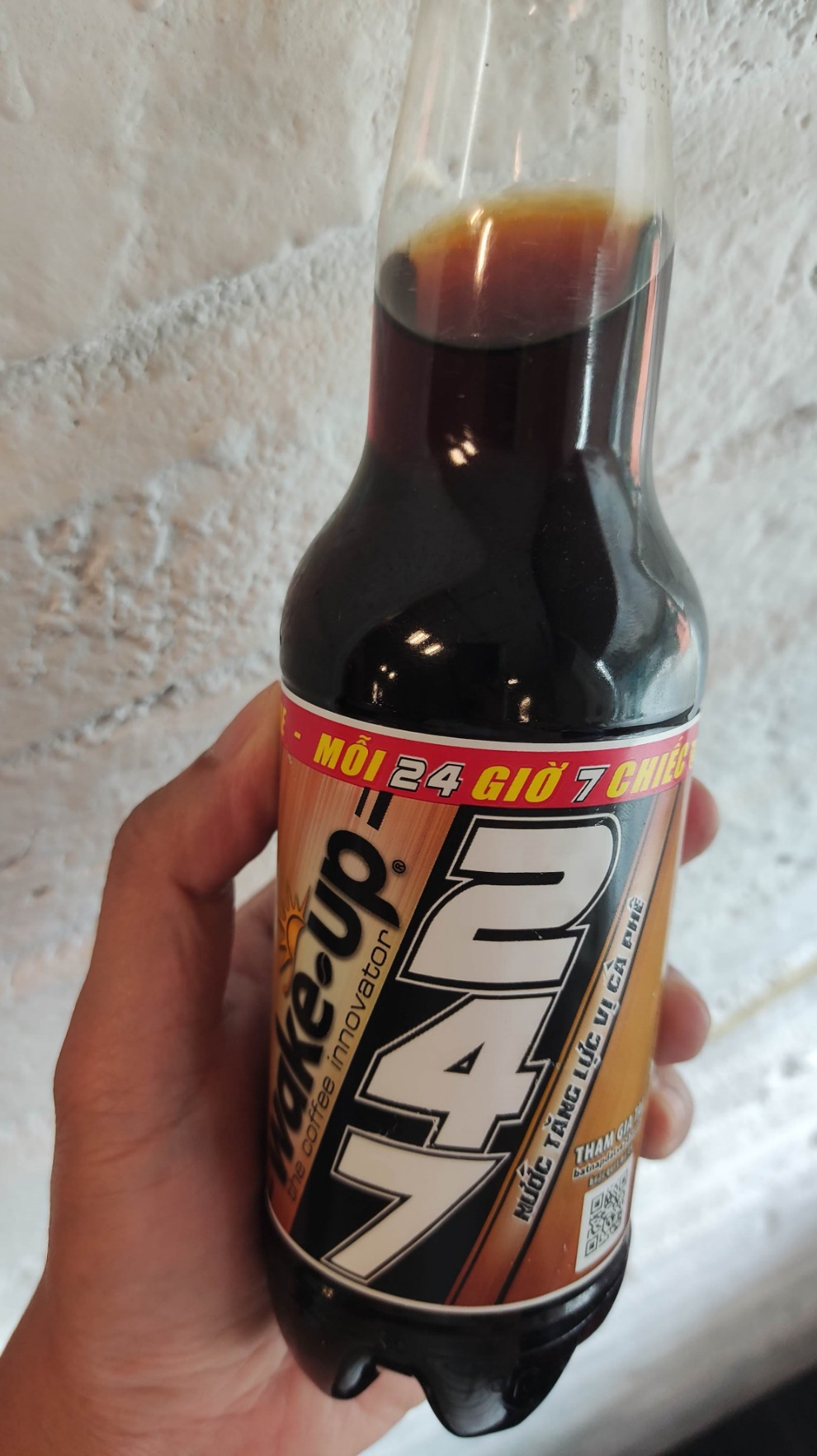 Vẫn là chai Wake-up 247 nhưng lạ lắm - Tuổi Trẻ Online