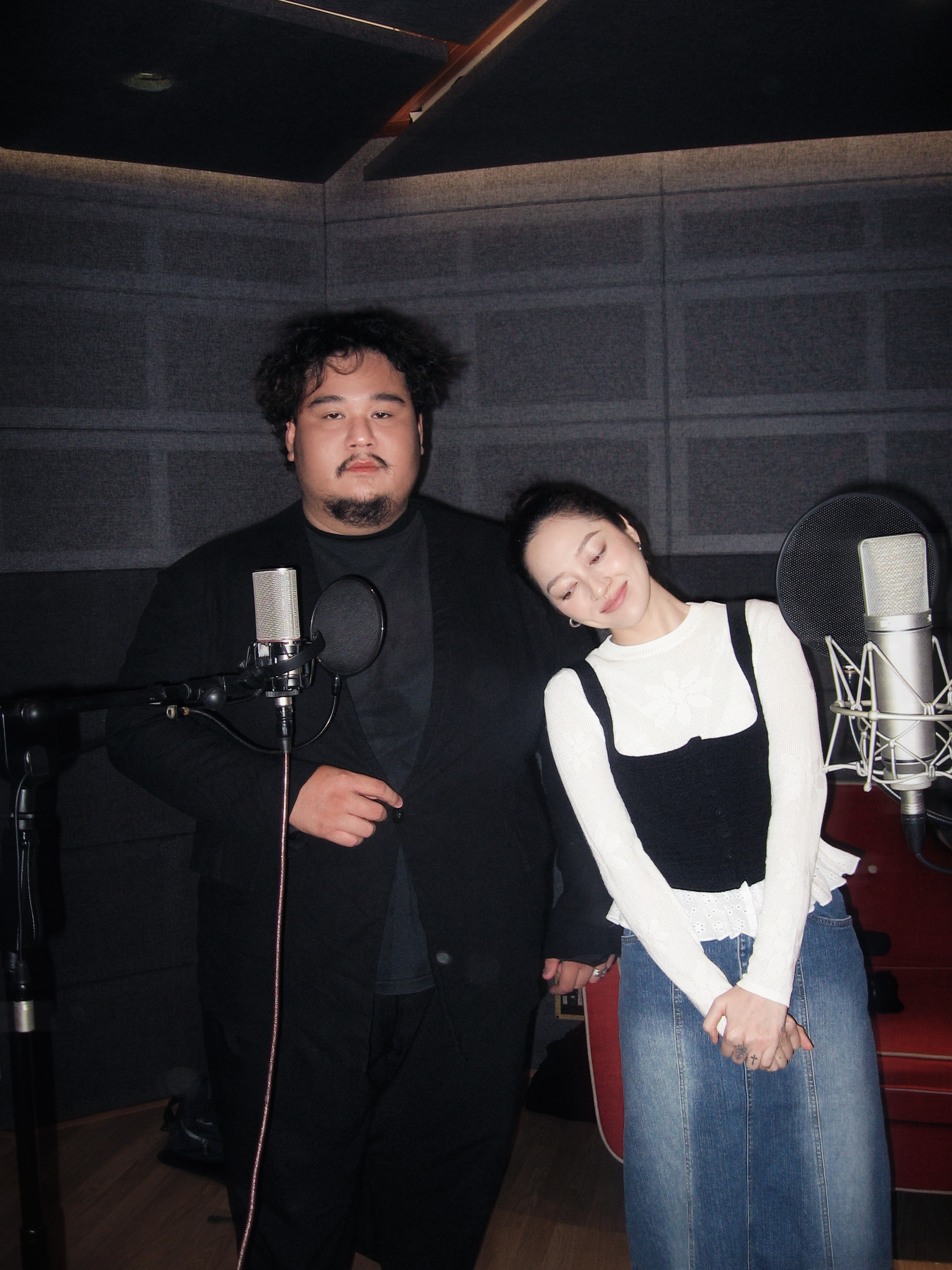 Giản đơn như Bảo Anh, tung hình quả táo tức là kết hợp cùng rapper Táo ...