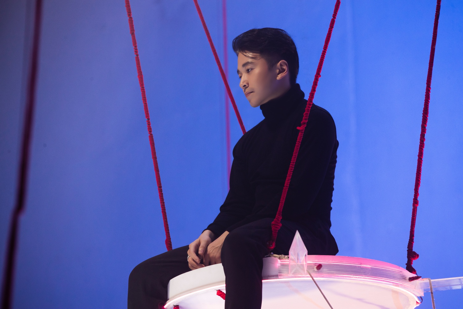 Karik, Only C châm biếm tật bóc phốt người yêu cũ sau chia tay trong MV ...