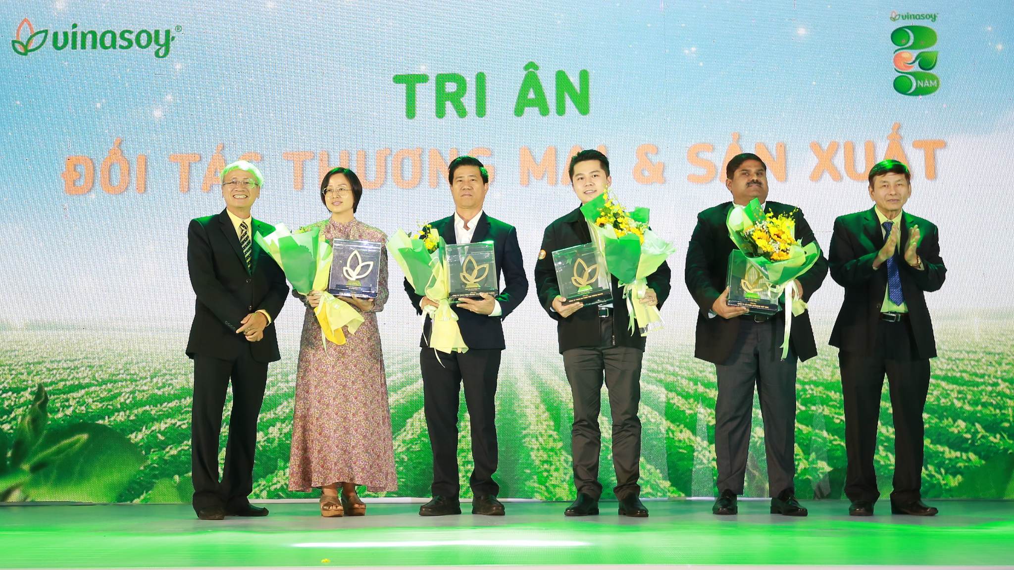 Vinasoy và giấc mơ kiến tạo hệ sinh thái dinh dưỡng thực vật đẳng cấp thế giới - Tuổi Trẻ Online