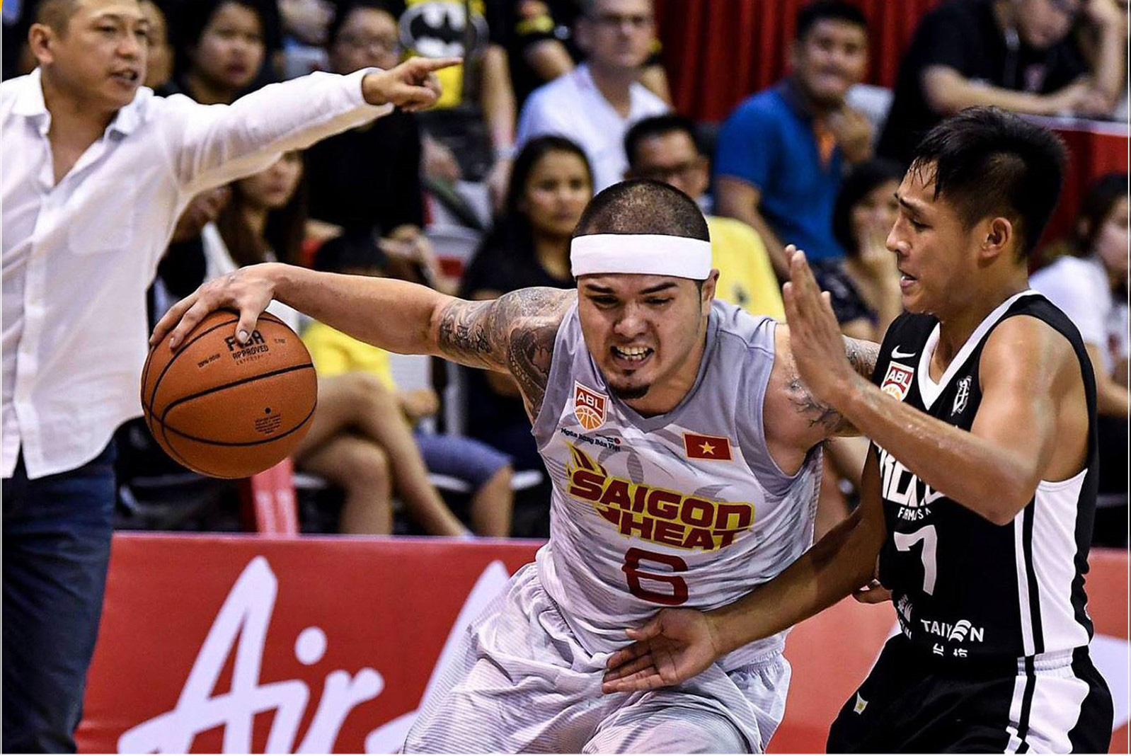 Người hâm mộ kể chuyện ‘phải lòng’ bóng rổ - Tuổi Trẻ Online