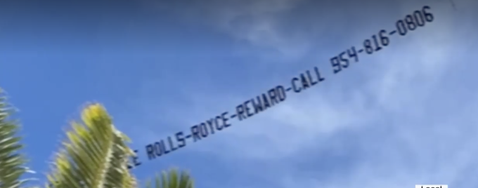 Chồng lái máy bay kéo băng rôn tìm Rolls Royce cho vợ - Tuổi Trẻ Online