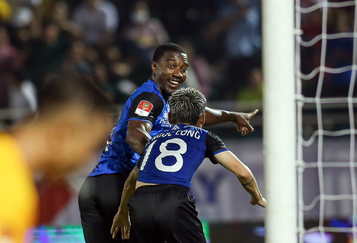 tin tức - CLB TP.HCM tạm dẫn đầu V-League 2023-2024 | VOZ