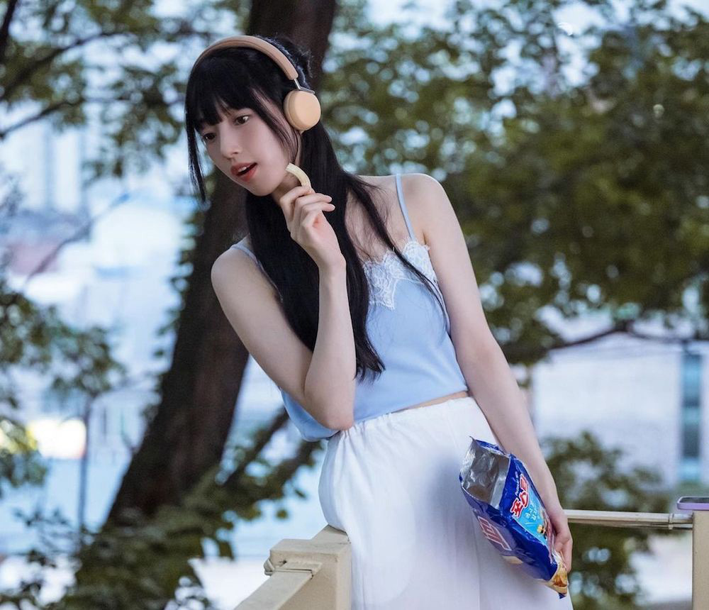 Mặc đồ kiểu ngọt ngào như idol Suzy trong Doona!