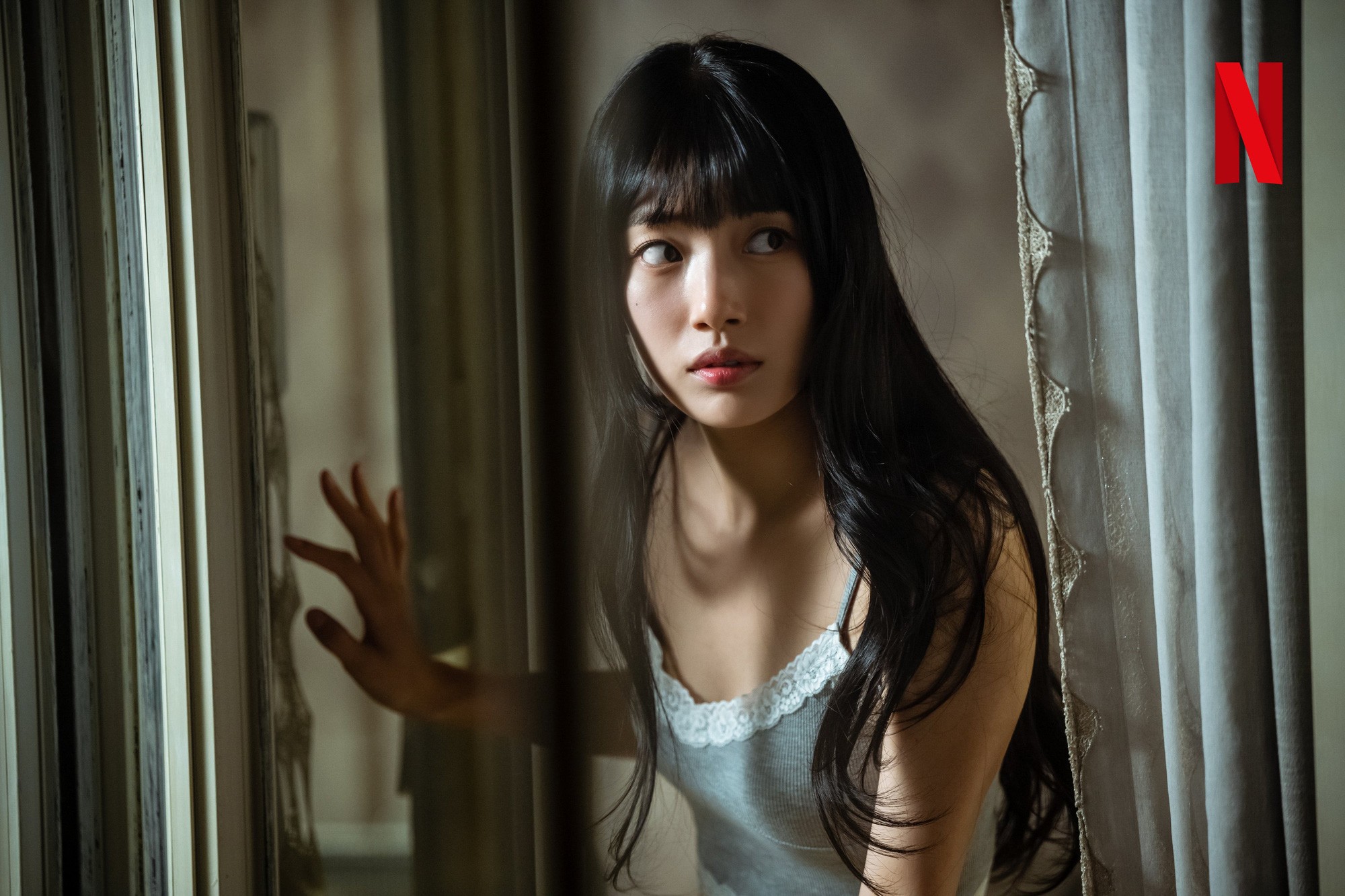 Vẻ đẹp ấn Tượng Của Suzy Khiến Netizen Phát Sốt Chờ đợi Phim Mới Doona