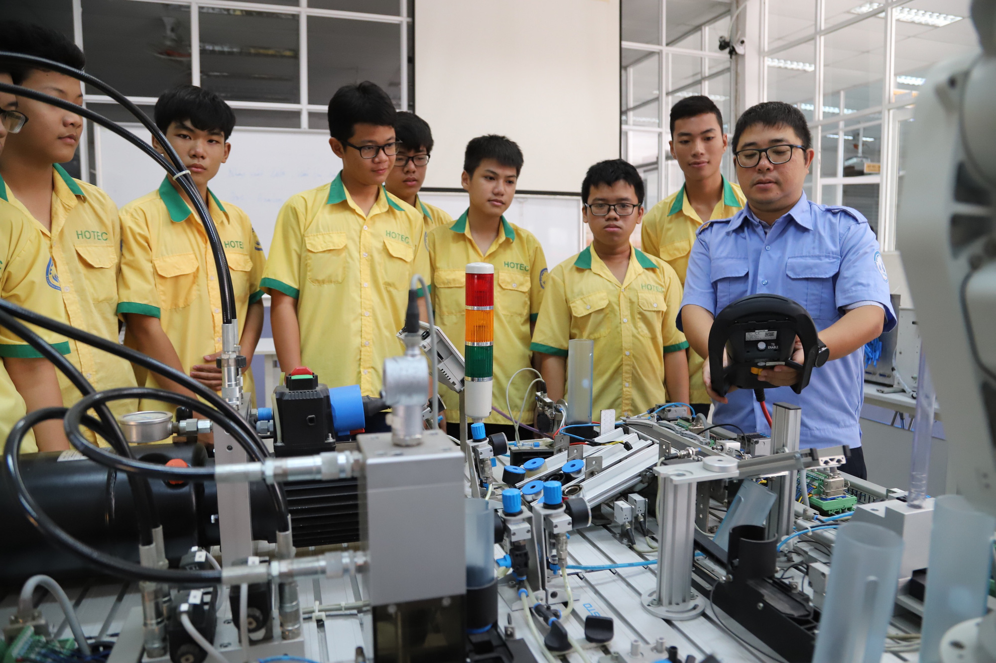 Xây dựng chương trình đào tạo giáo dục nghề nghiệp chung ở TP.HCM ...