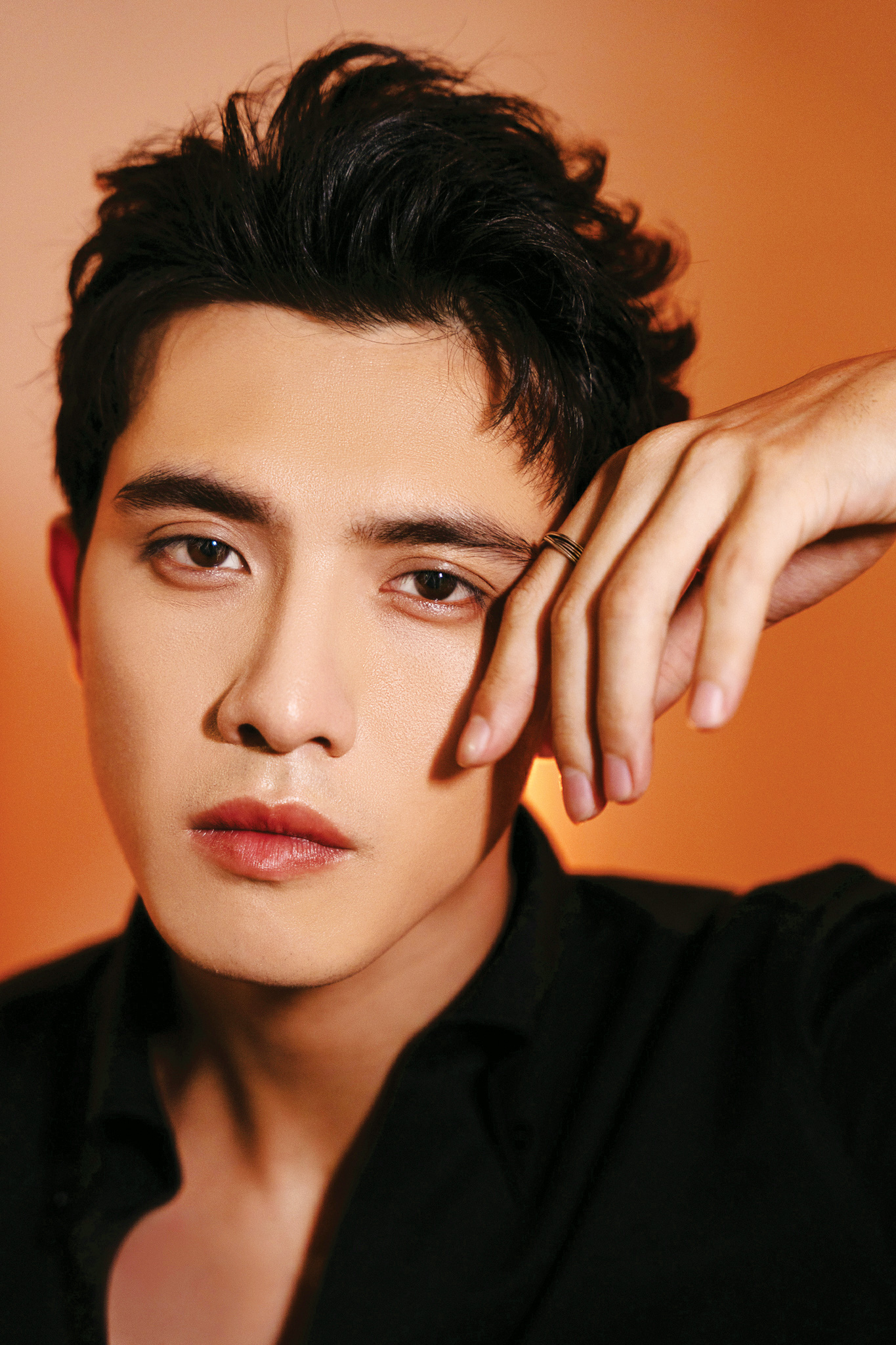 Mỹ nam Trần Ngọc Vàng kết lại năm 2023 bằng nhiều nỗ lực