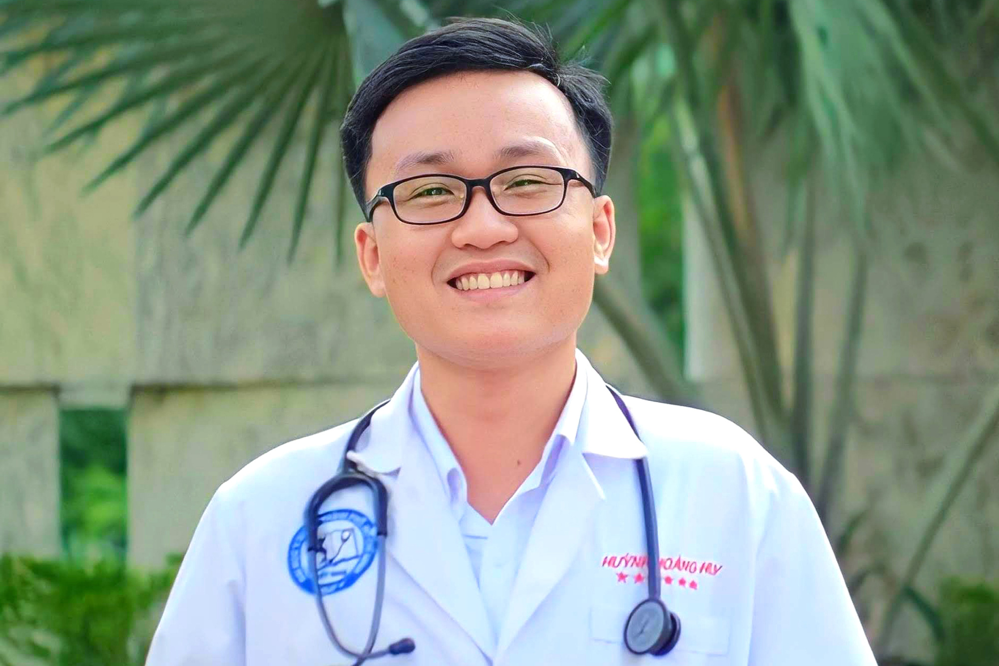 Thủ khoa kép Trường ĐH Y Dược TP.HCM: Mong đủ y đức làm nghề - Tuổi Trẻ ...