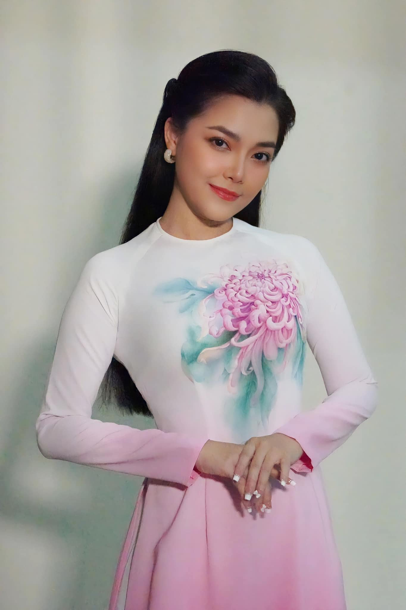 Trung Đinh tạo chất liệu mới bằng kỹ thuật nhuộm ombre - Tuổi Trẻ Online