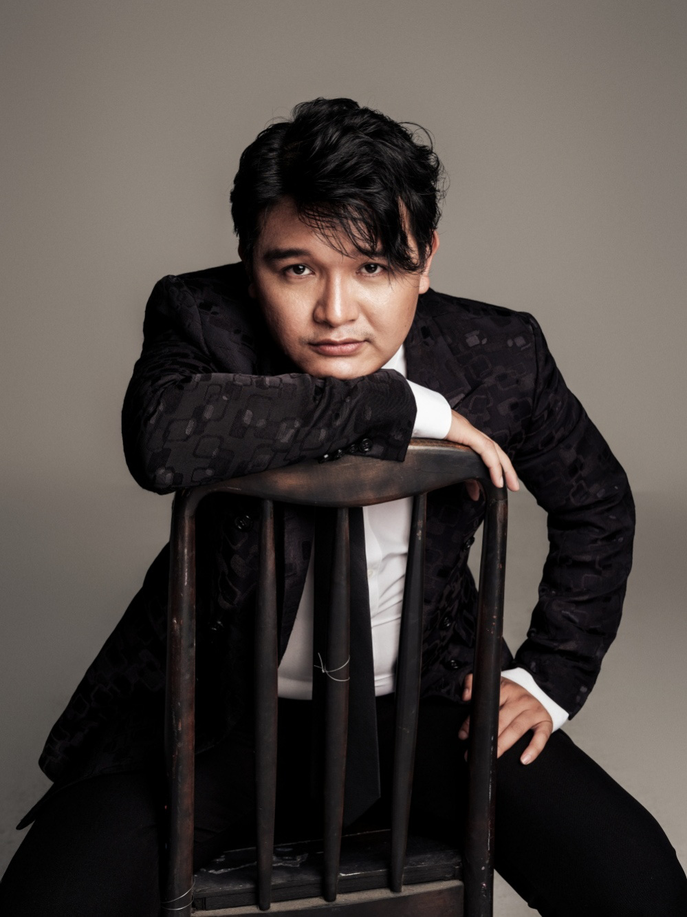 Võ Thanh Hòa trở thành đạo diễn trẻ nhất có 2 phim đạt trăm tỉ - Tuổi ...