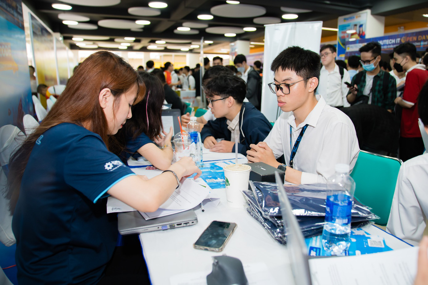 Doanh nghiệp công nghệ 'săn' nhân sự chất lượng tại HUTECH It Open Day ...