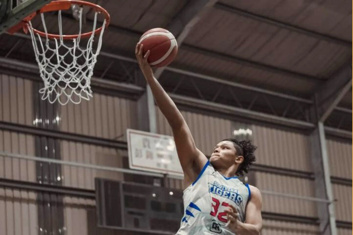 Dominique Tham thử sức ở Giải bóng rổ Malaysia - Tuổi Trẻ Online