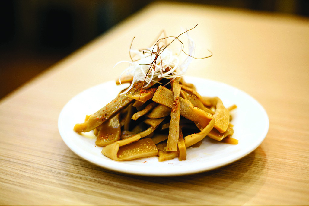 Tháng Năm, tìm măng Kyo nơi lòng bàn chân... - Tuổi Trẻ Online