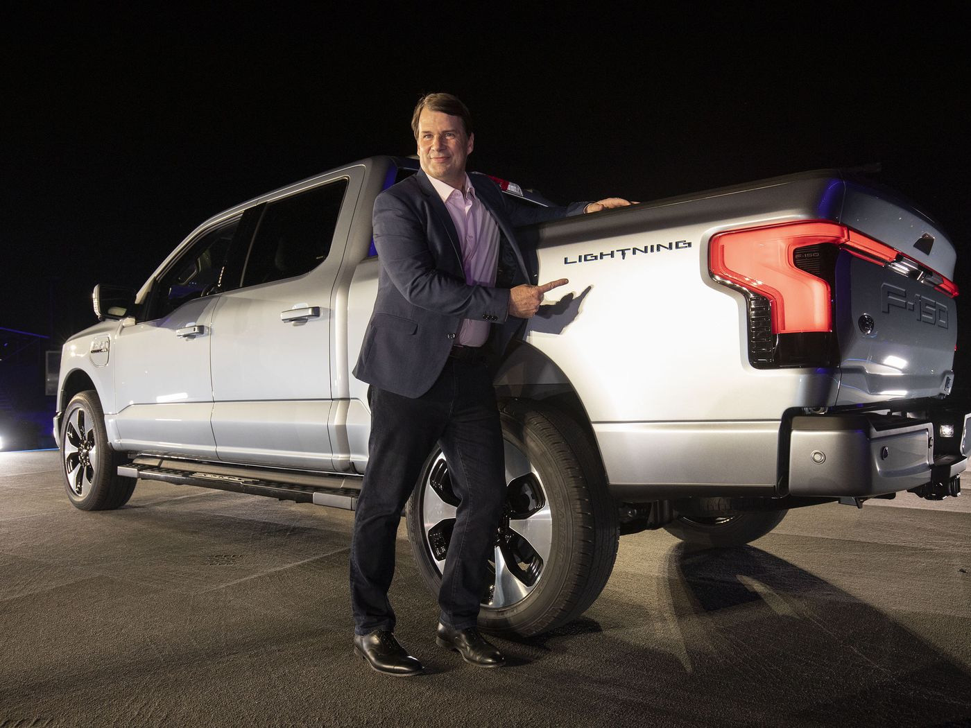 tin tức - Pin xe điện ngày càng 'khổng lồ': CEO Ford cũng ngán | theNEXTvoz