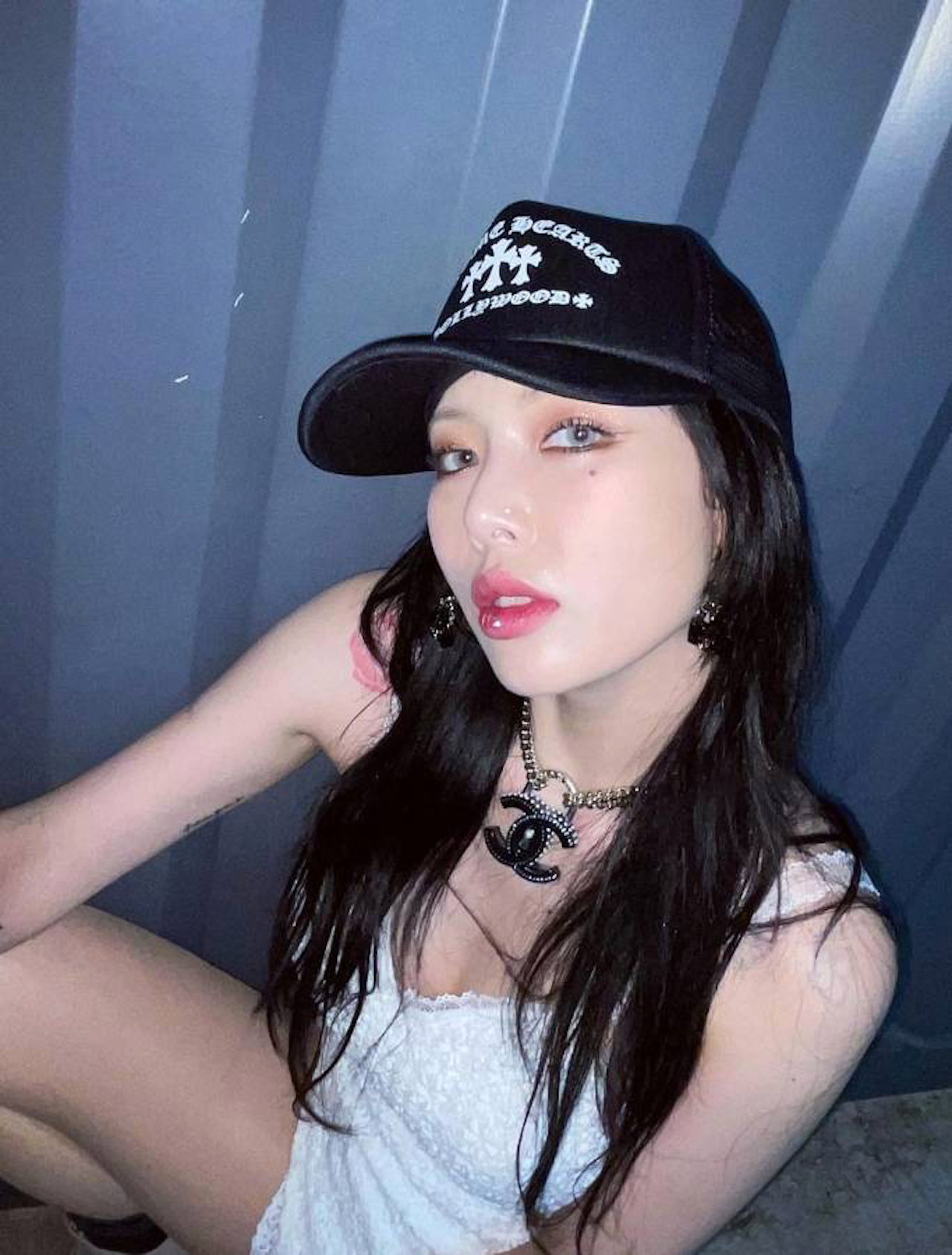 HyunA gây hoang mang với gương mặt cứng đơ cùng đôi mắt kỳ lạ - Tuổi Trẻ Online