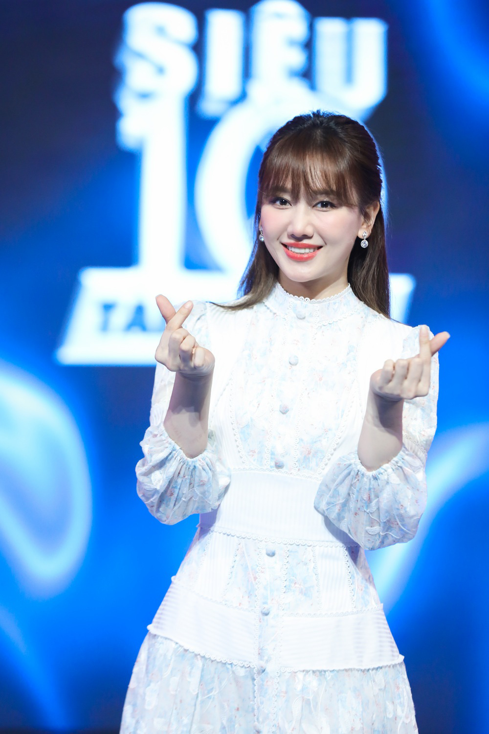 Hari Won muốn về học lại tiếng Việt vì nhóc tì này - Tuổi Trẻ Online