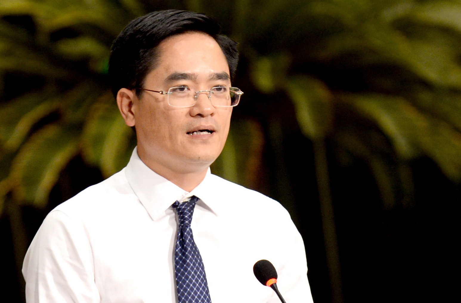 Đầu tư hạ tầng không chờ nước đến chân - Tuổi Trẻ Online