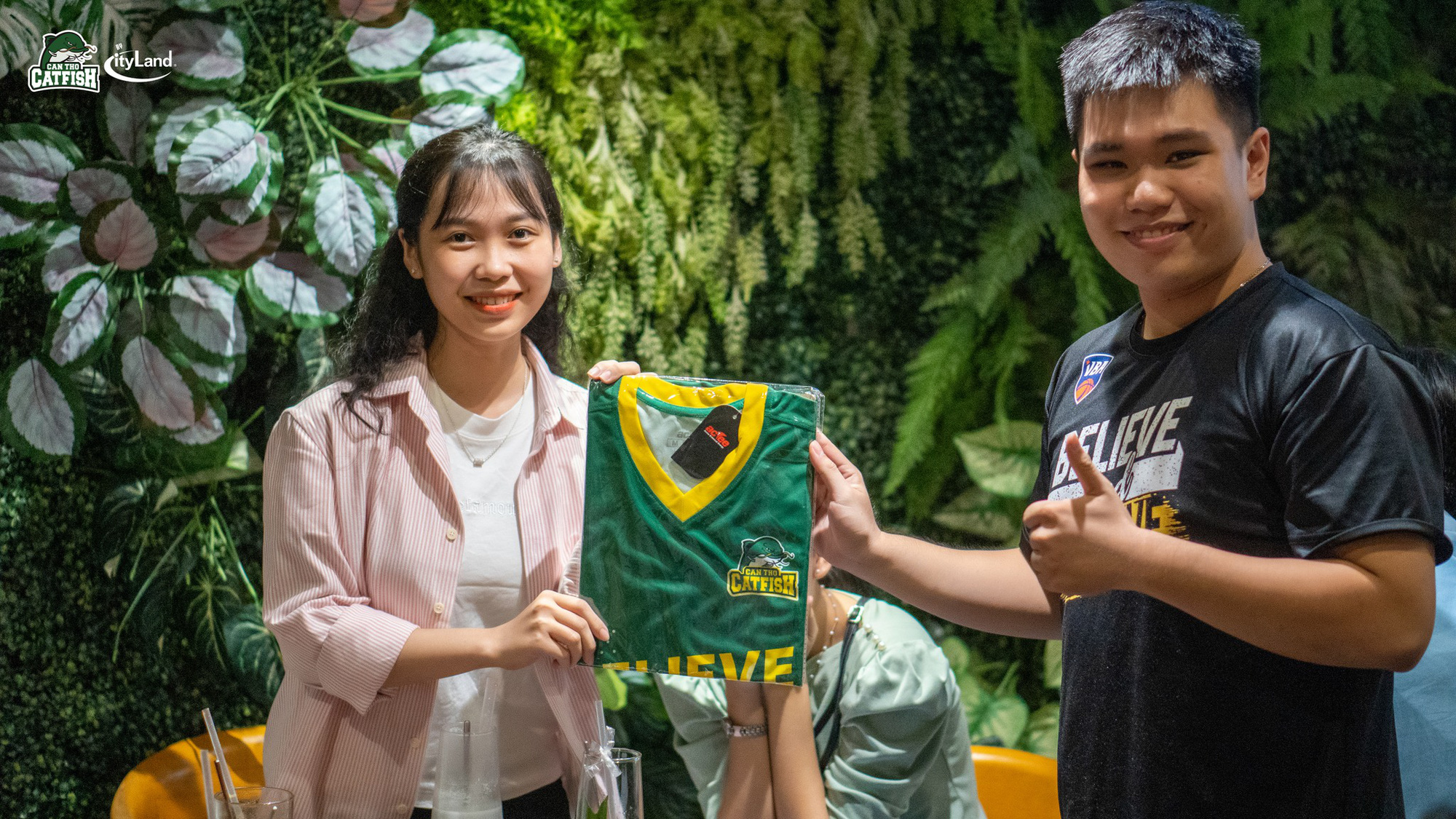 Cách cổ động viên VBA 2023 ủng hộ đội nhà từ xa - Tuổi Trẻ Online