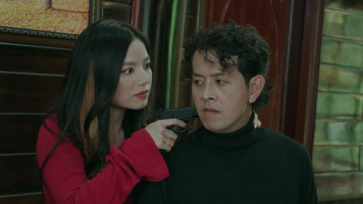 Hạ Anh làm sát thủ, người chằng chịt vết thương vì 'Người thầm lặng ...