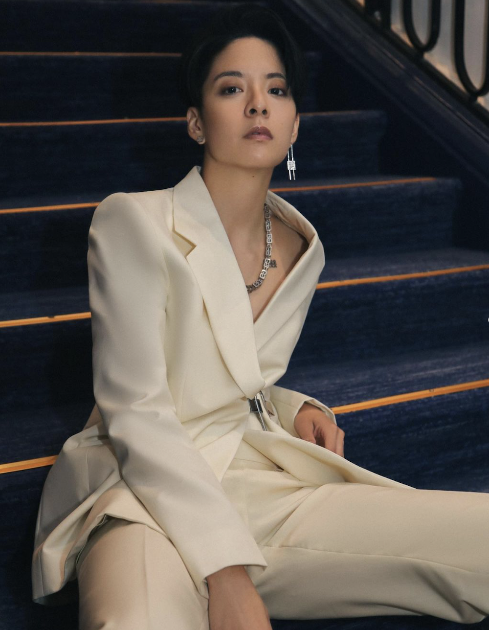 'Một nửa' của Chi Pu tại 'Đạp gió' - Amber từng bị bạn trai thao túng ...