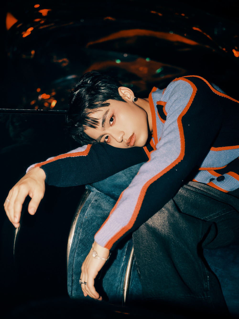 MONO tung MV đậm chất công nghệ, có cả người ảo