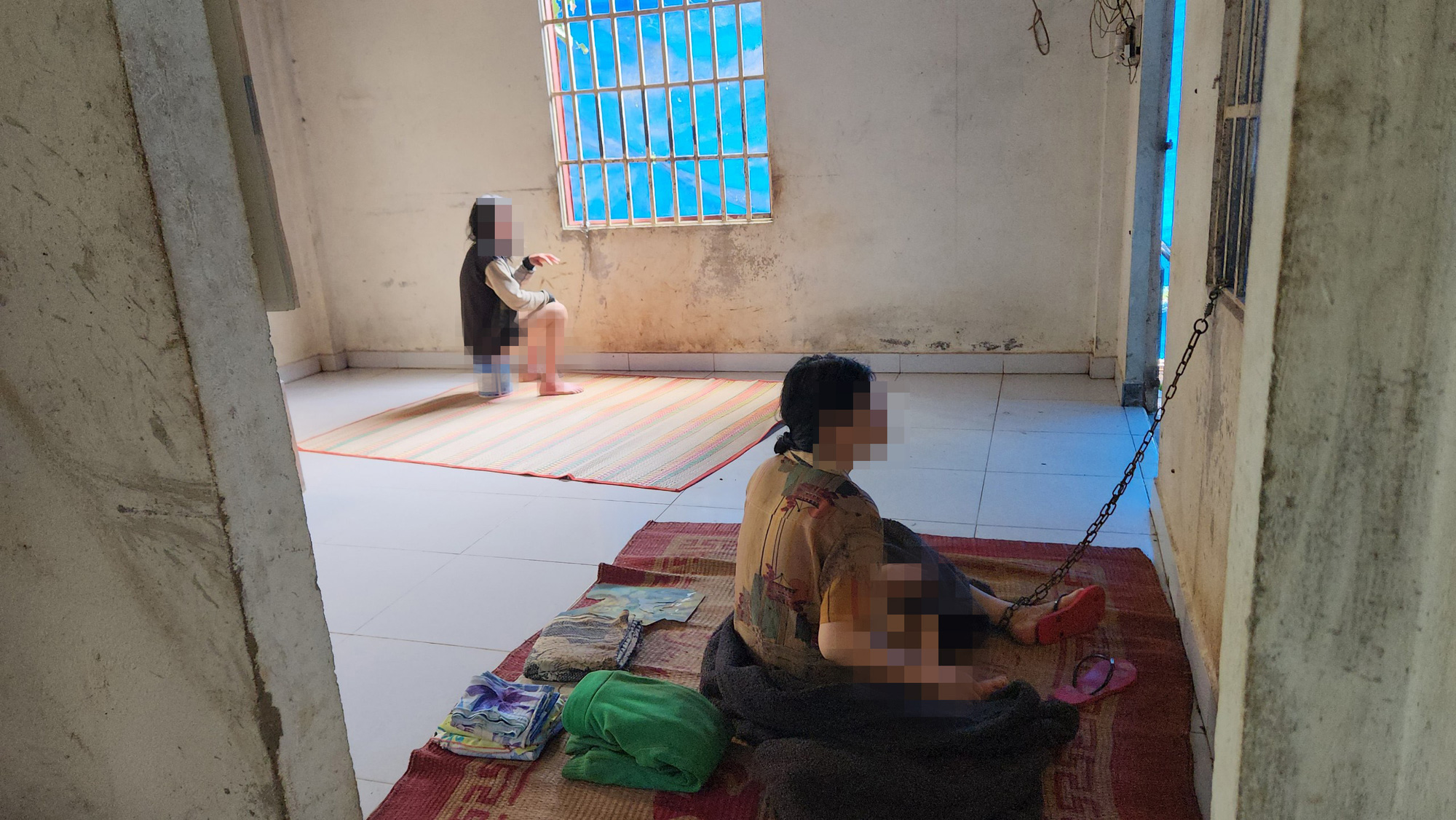 Cả 3 phụ nữ bị nhốt, xích chân ở Bảo Lộc là người bệnh tâm thần - Tuổi Trẻ Online