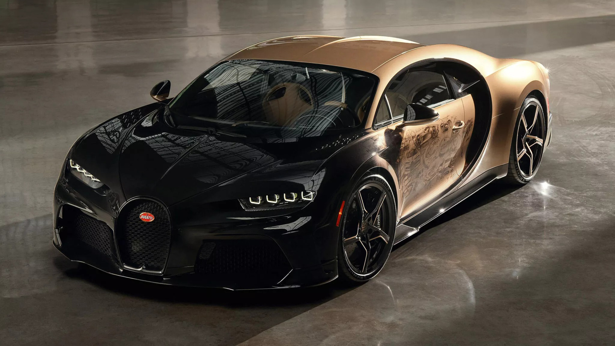 Bugatti Chiron 'dát vàng', trên thân in 45 bản phác thảo, mất 400 giờ ...
