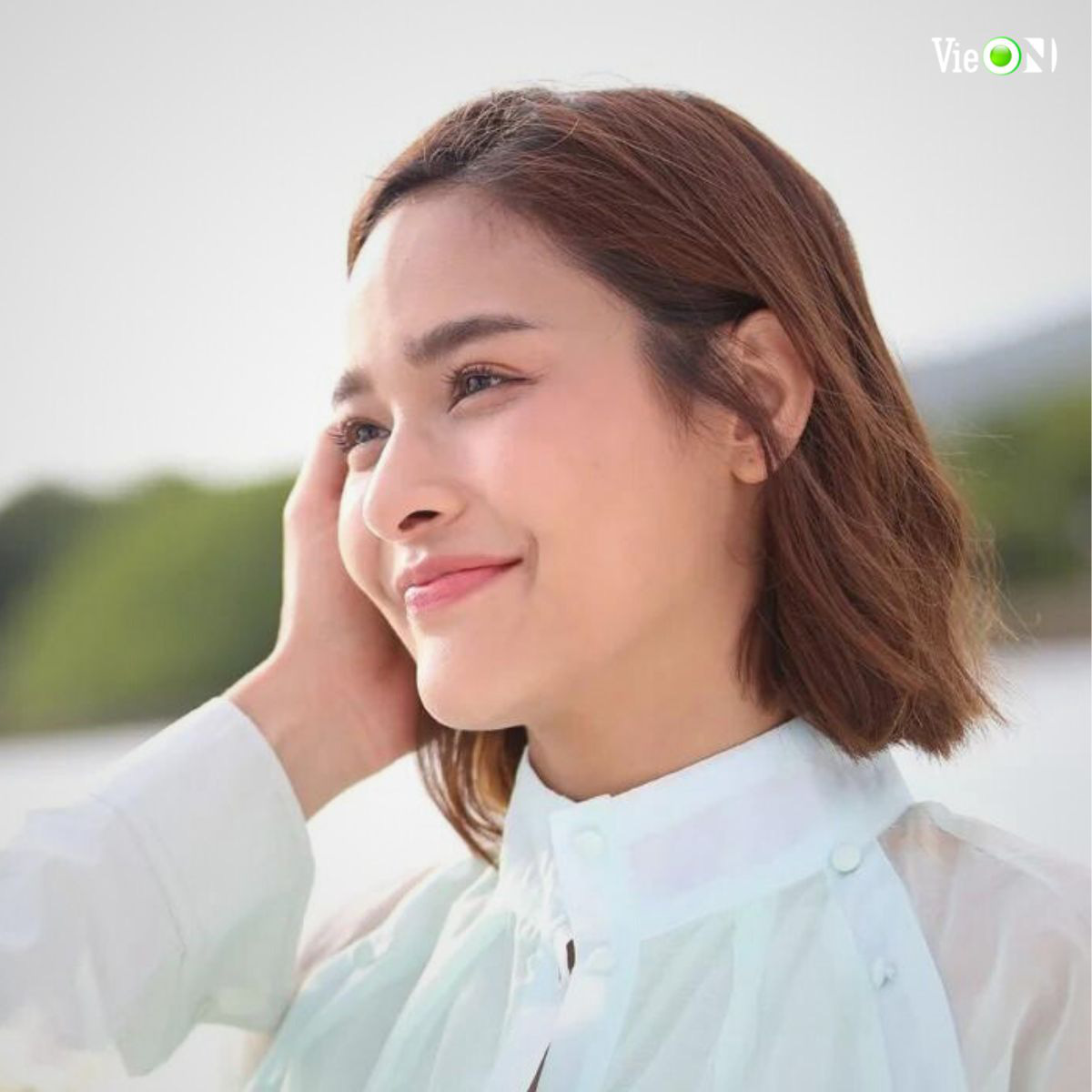 NÓNG: Mỹ nam 'Chiếc lá cuốn bay' vướng chuyện tình tay ba với Hoa hậu Hoàn vũ Thái Lan? - Tuổi ...