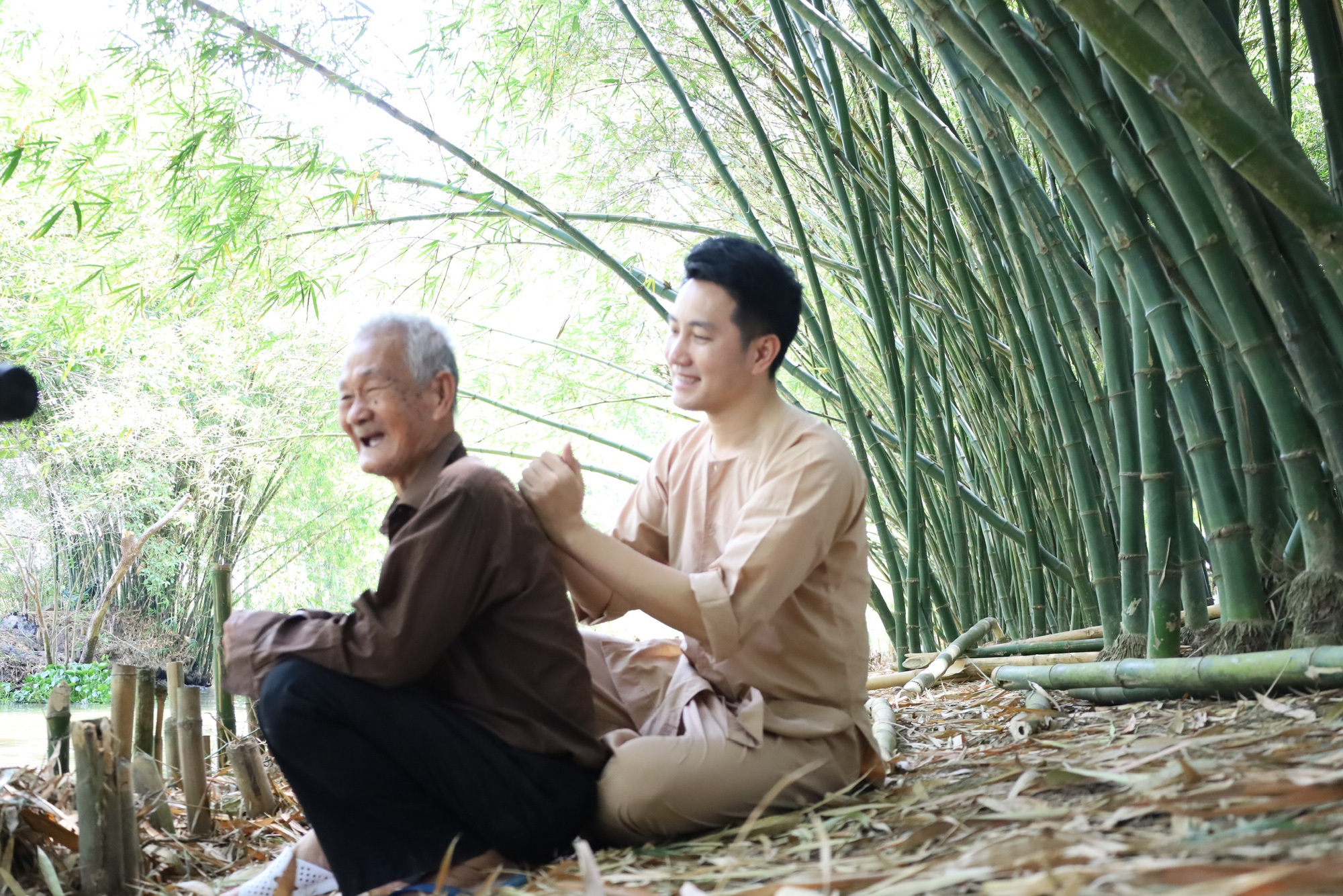 Tin tức giải trí ngày 17-8: Người mẫu ảnh Pali Delish Nguyễn qua đời ...