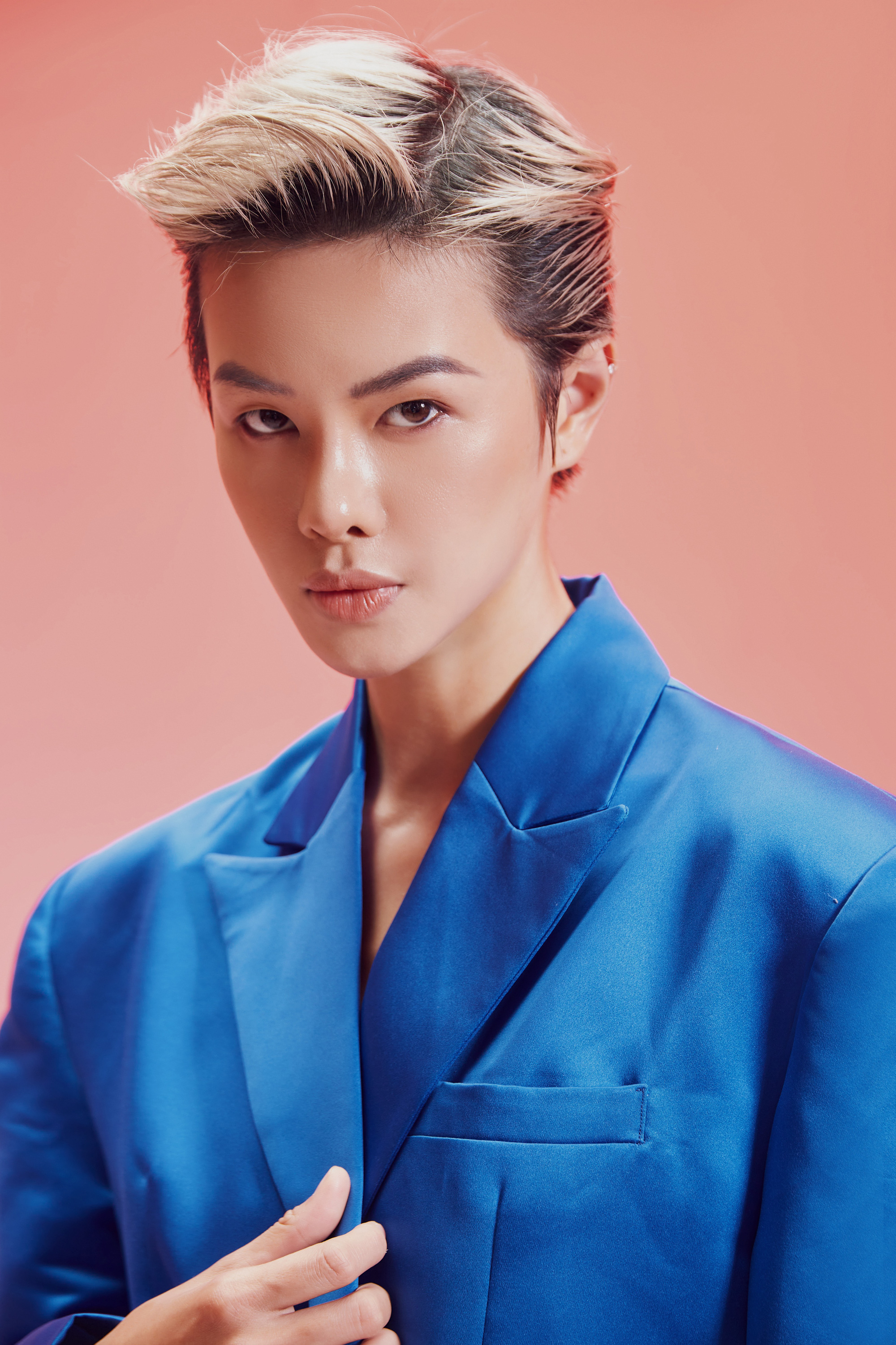 Thu Phương, Uyên Linh, Lan Ngọc, Hà Kino là 'Chị đẹp đạp gió rẽ sóng ...