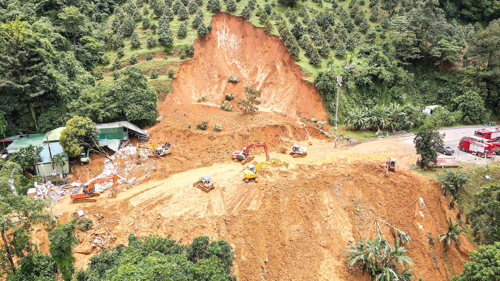 Sạt lở đất sẽ còn nếu chúng ta cứ bạt núi, san đồi - Tuổi Trẻ Online