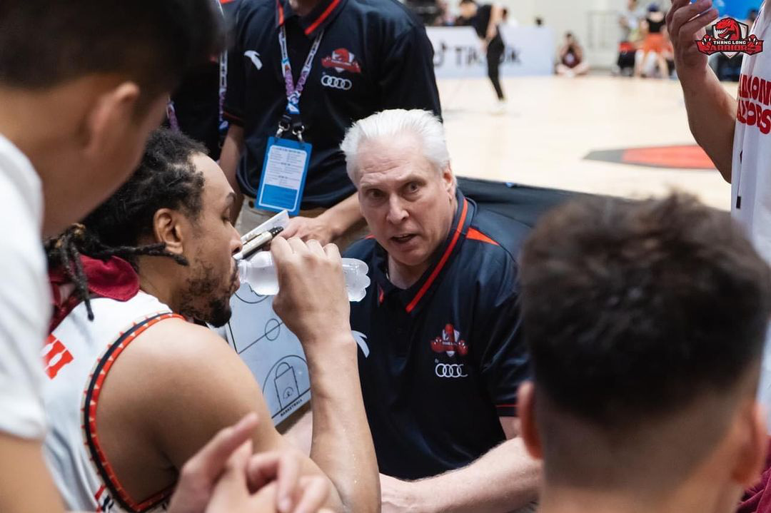 HLV Chris Daleo bật mí bí quyết thành công tại VBA 2023 - Tuổi Trẻ Online