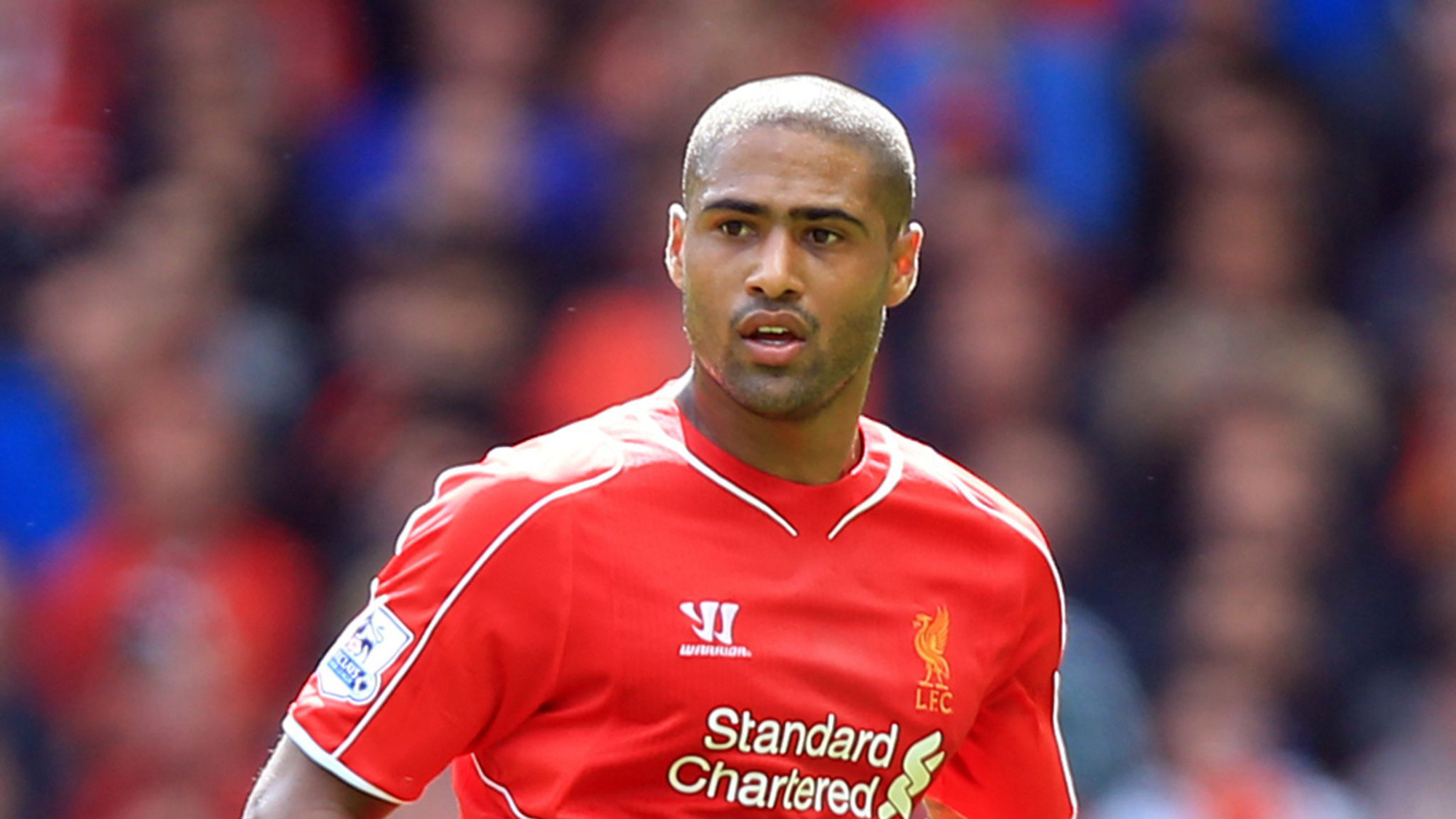 Hôm nay (16-9), ban nhạc 911 và huyền thoại Liverpool FC Glen Johnson ...
