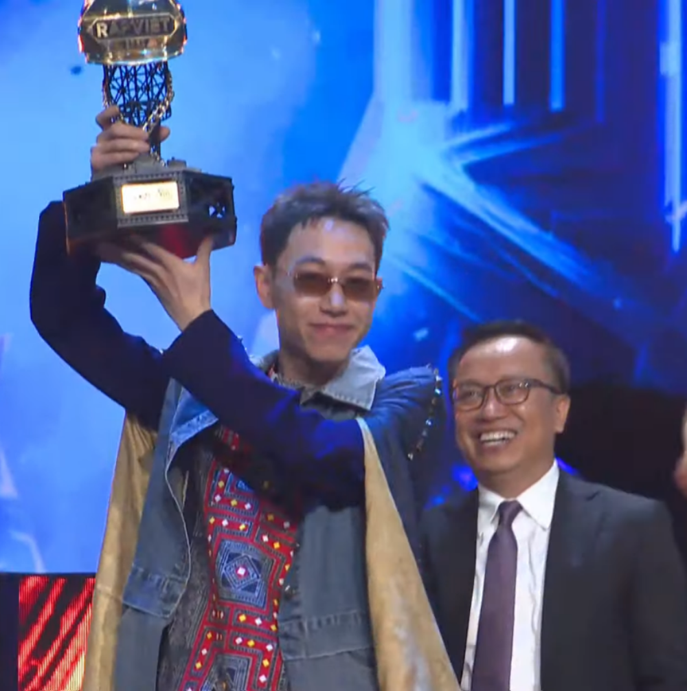Rapper 'À Lôi' Double2T lên ngôi quán quân Rap Việt 2023 - Tuổi Trẻ Online