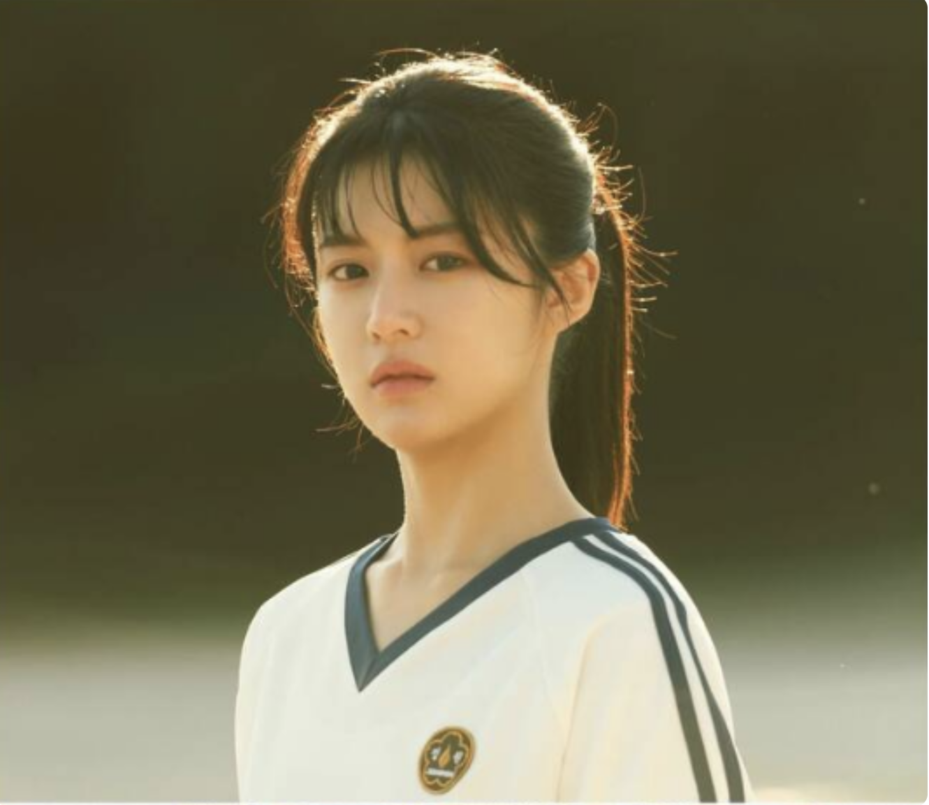 Song Hye Kyo, Park Bo Young, Go Yoon Jung 'tỏa nắng' dù trang điểm nhẹ ...