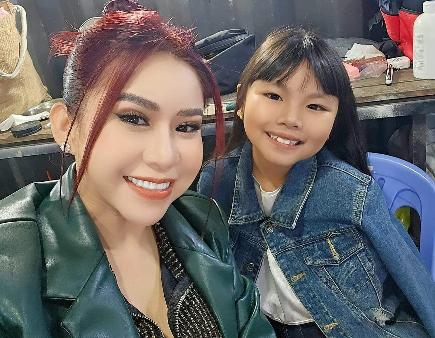 Tin tức xem nghe: Với Thanh Hằng ai cũng là khán giả; Về Chợ Lớn xem ...