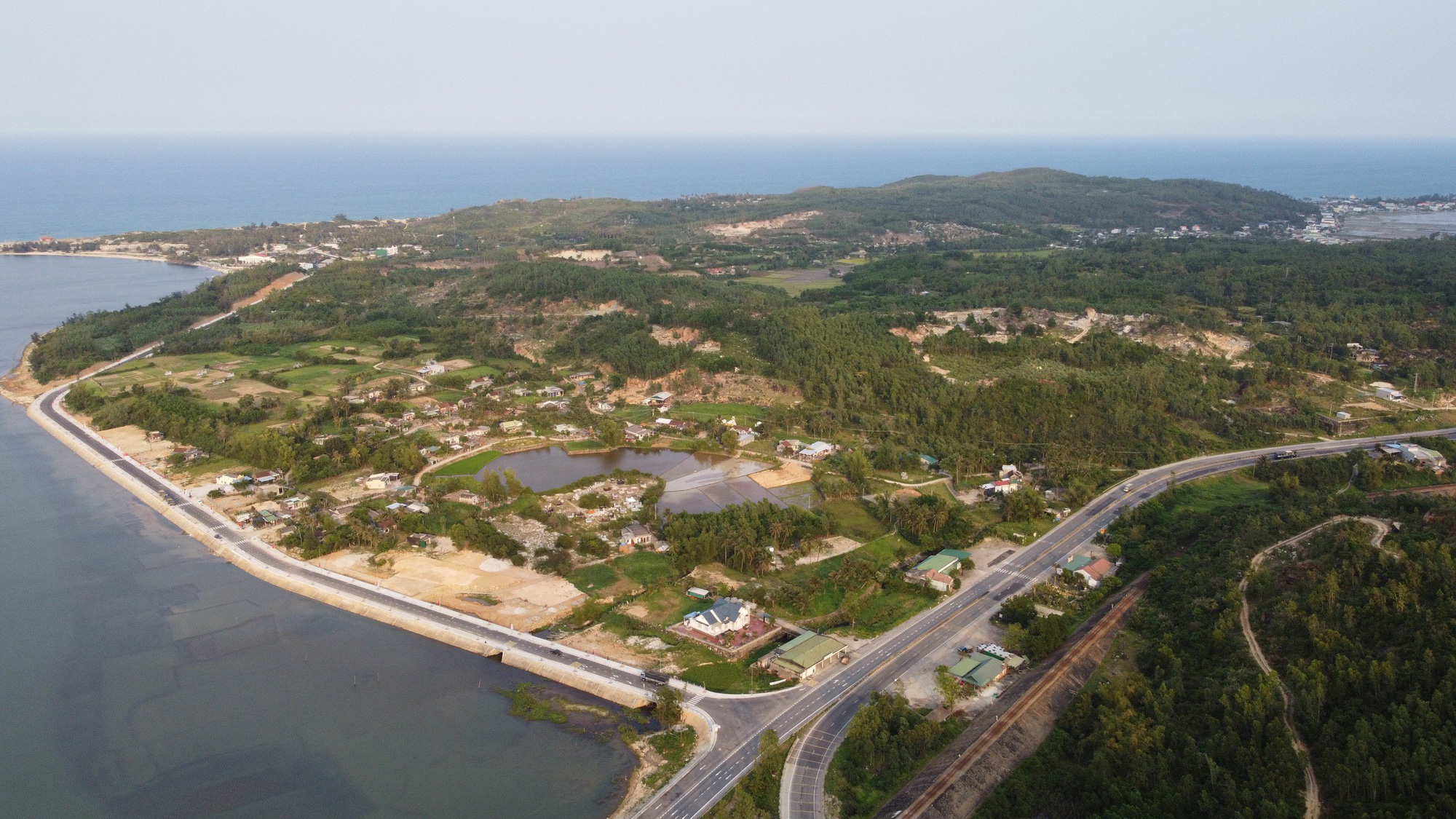 'Dải lụa mềm’ vắt qua miền di sản - Tuổi Trẻ Online