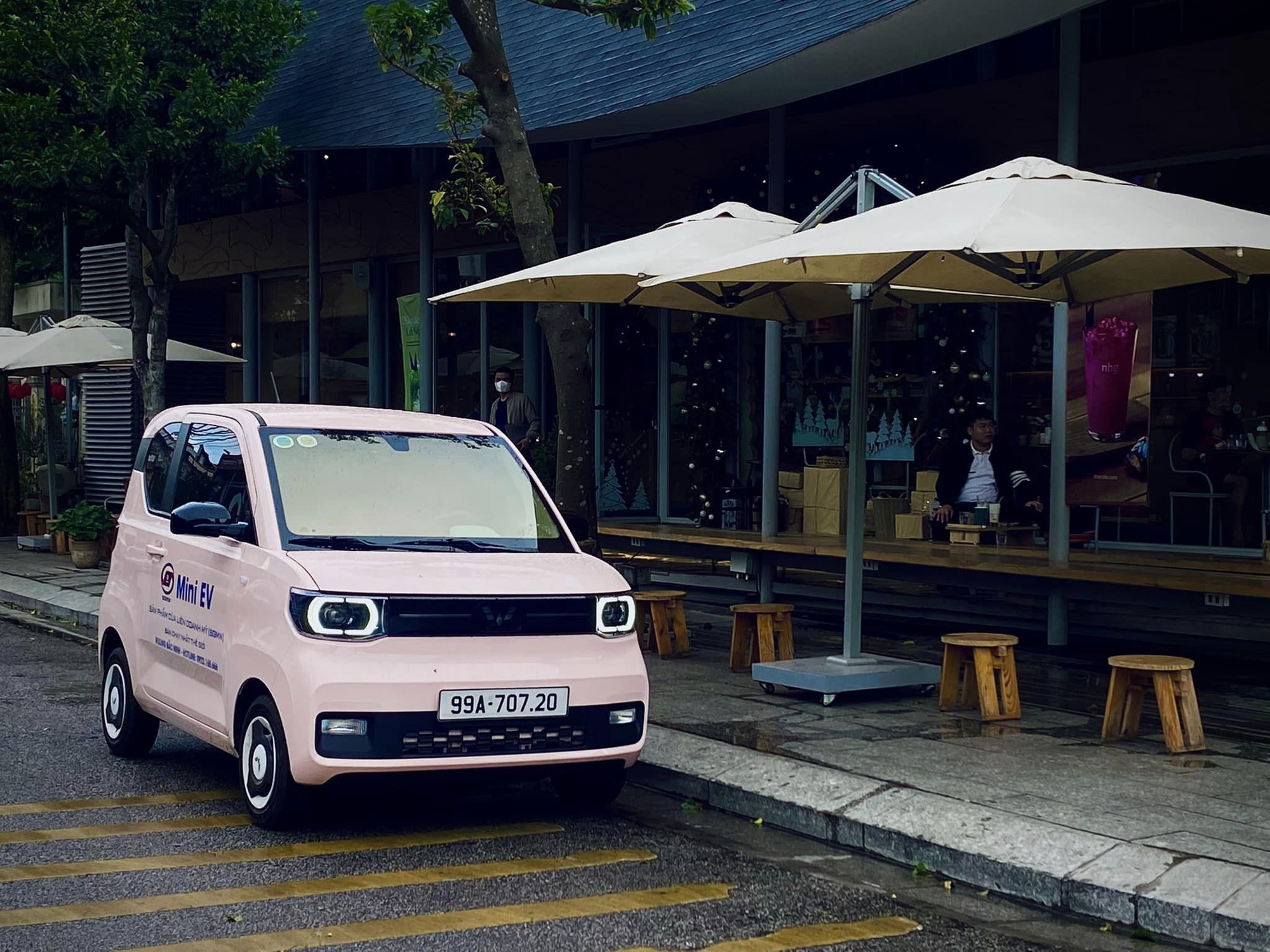 Tin tức giá xe: Wuling MiniEV giảm giá, rẻ gần như xe máy - Tuổi Trẻ Online