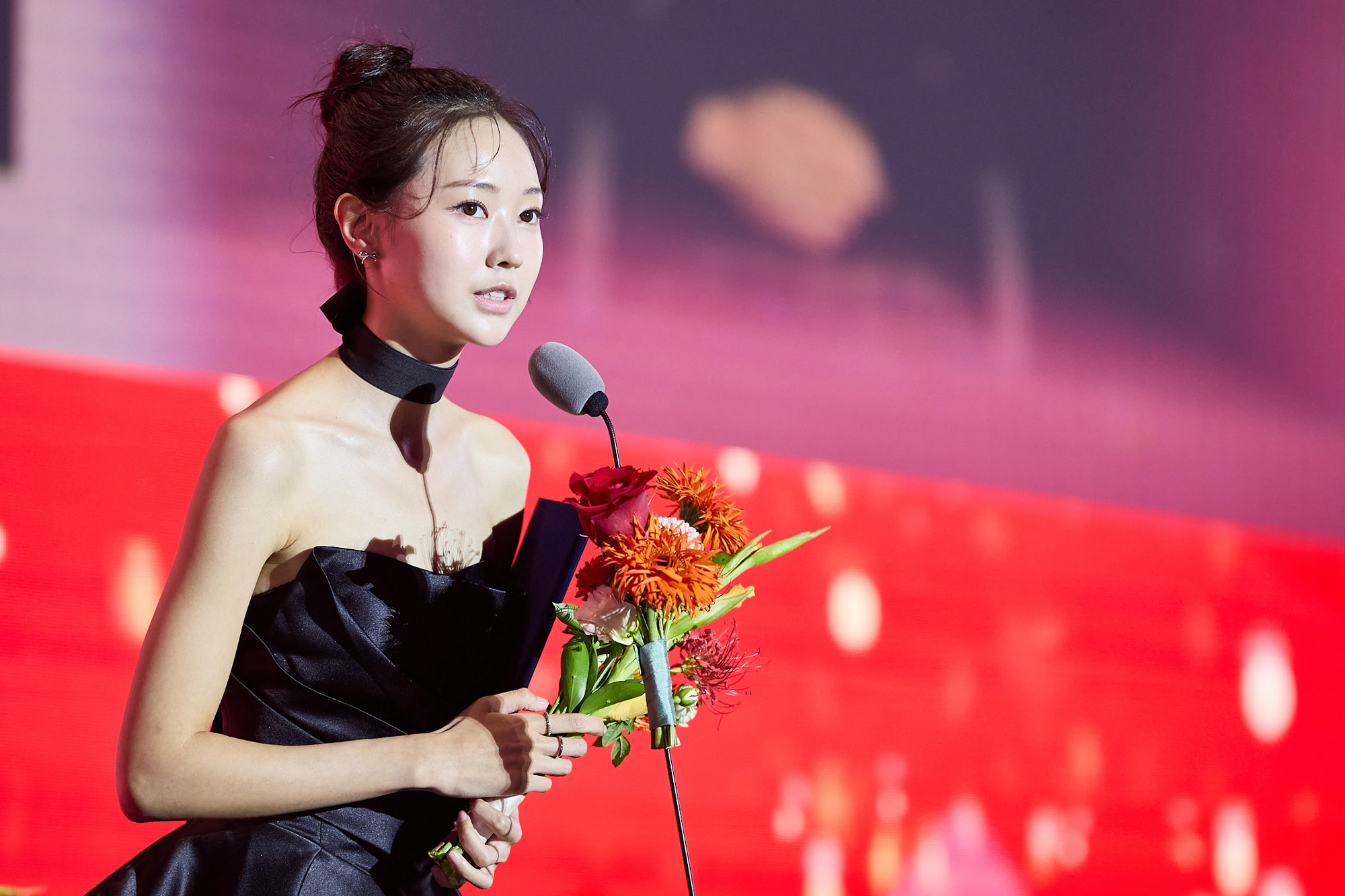 Liên hoan phim Busan bế mạc: Lee Yoo Ha là nam diễn viên của năm - Tuổi ...