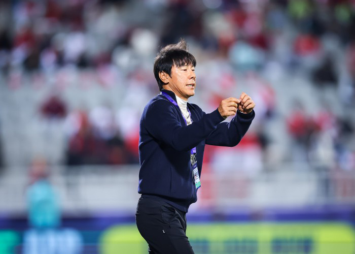 Shin Tae Yong gây sốc khi bênh vực CĐV Indonesia 'bạo lực mạng' - Tuổi ...