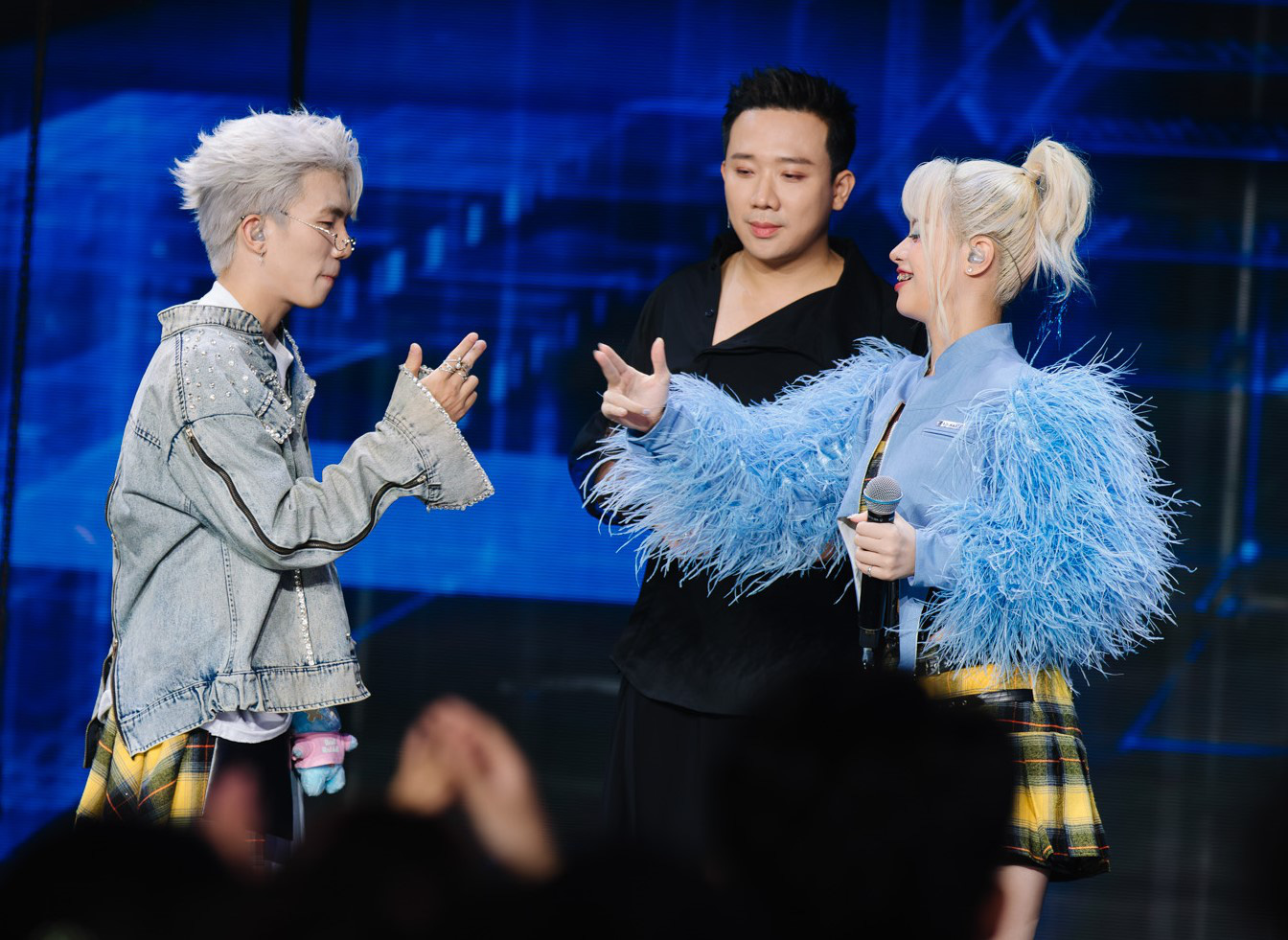 Em út ICY Famou$ quá chiến, bị chê mặt rỗ, xấu trai B Ray vẫn cứu NGẮN ở Rap Việt - Tuổi Trẻ Online