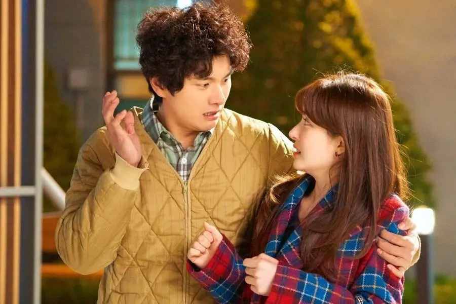 Hành trình đáng ngưỡng mộ của Lee Yi Kyung, nam chính Marry you