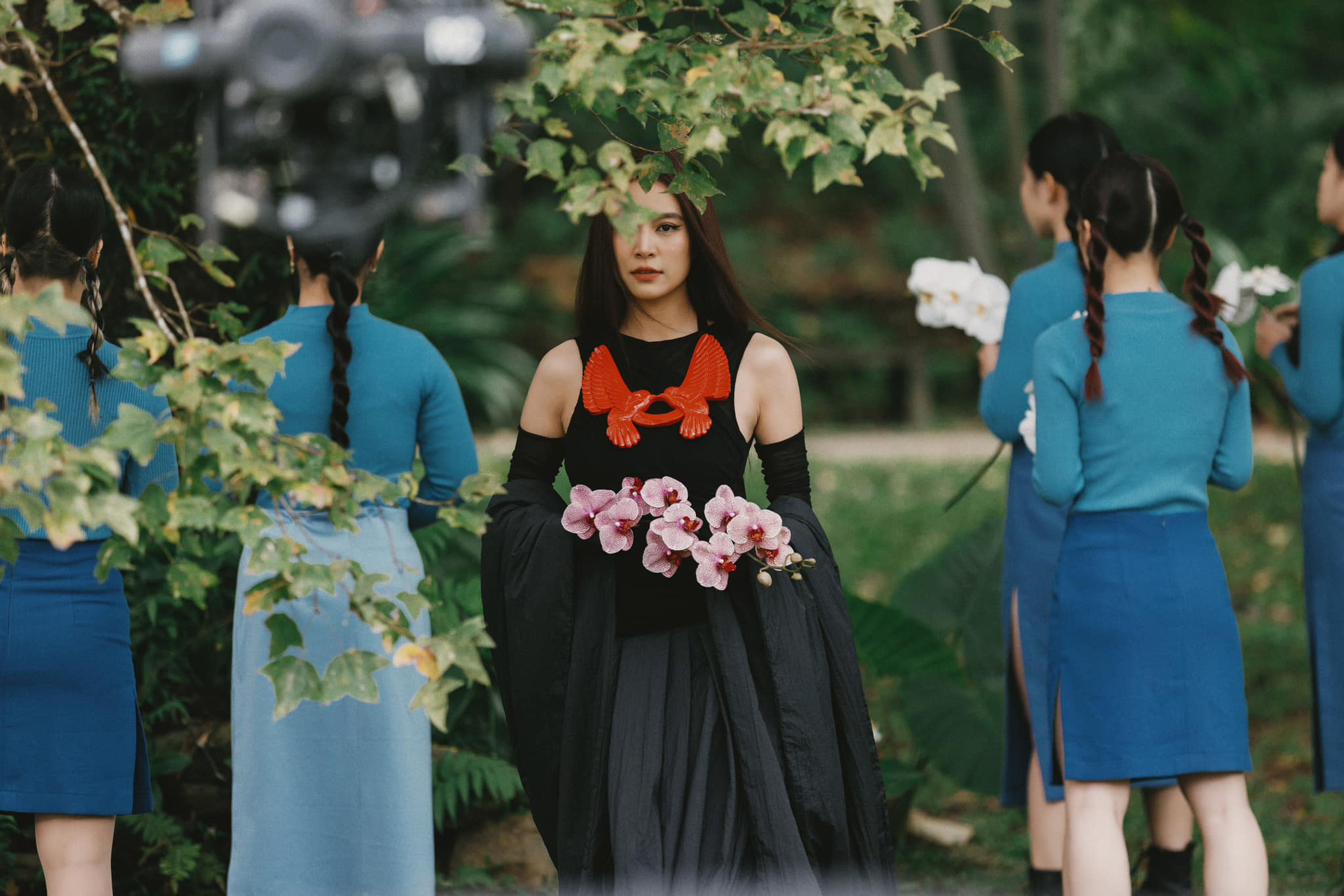 Hoàng Thùy Linh tái xuất với chuyến du hành âm nhạc Vietnamese Concert ...