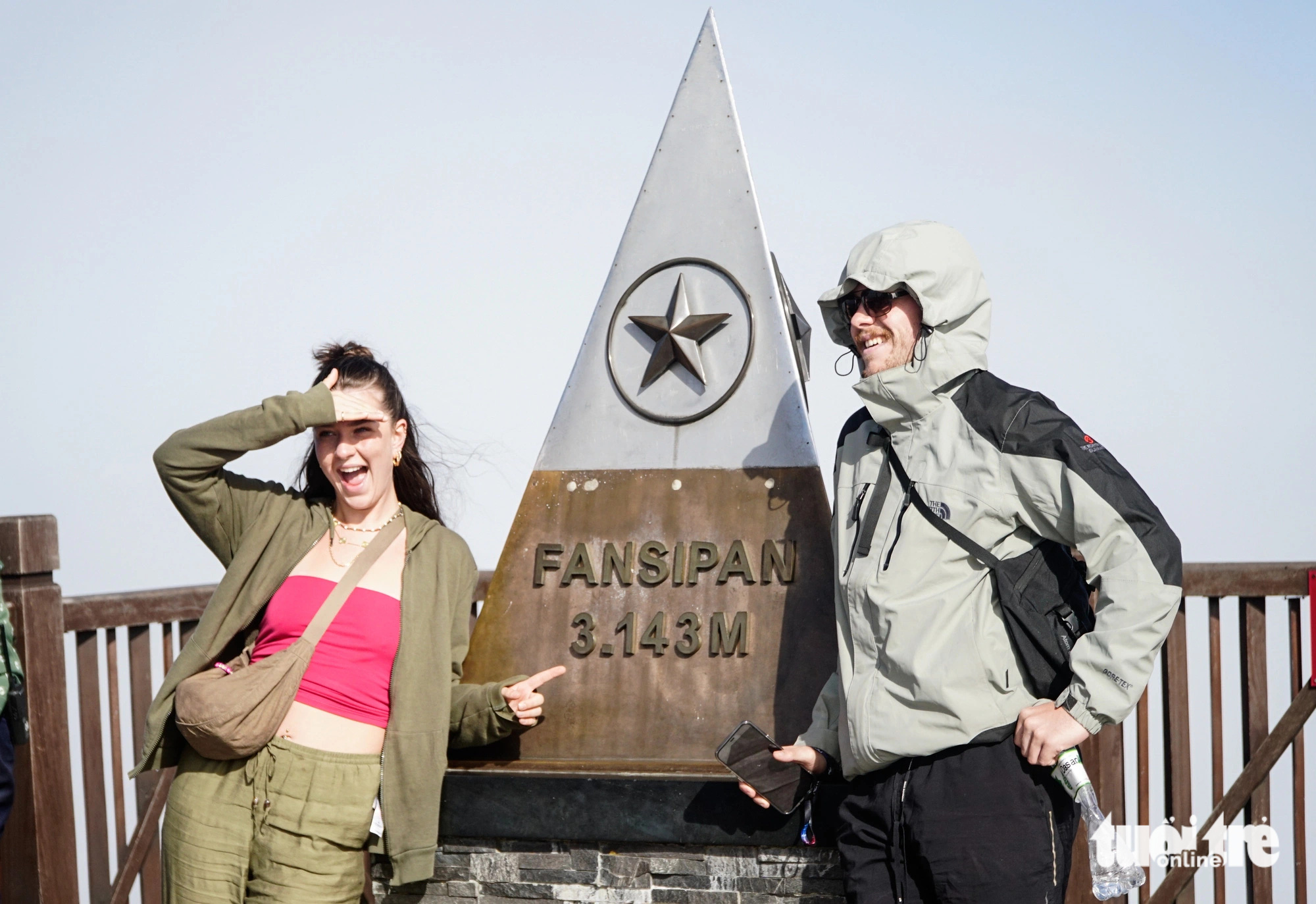 Mùa săn mây cực phẩm ngay thị xã Sa Pa - Vietnam.vn