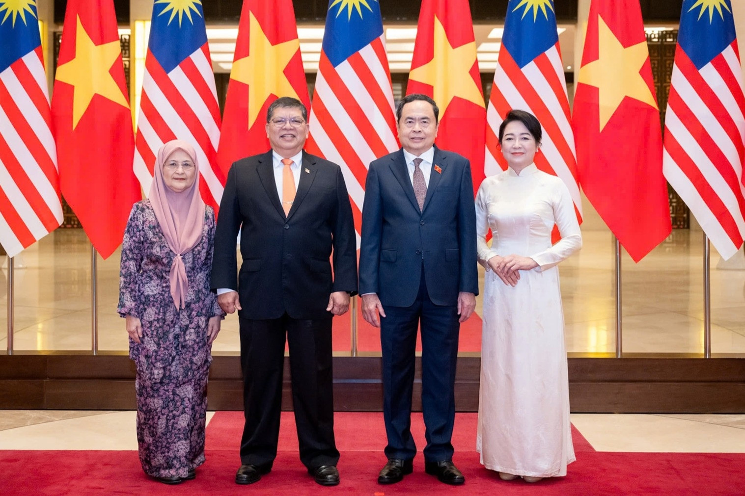 Chủ tịch Quốc hội Trần Thanh Mẫn cùng Phu nhân thăm Singapore và Nhật Bản từ ngày 1-12 - Tuổi ...