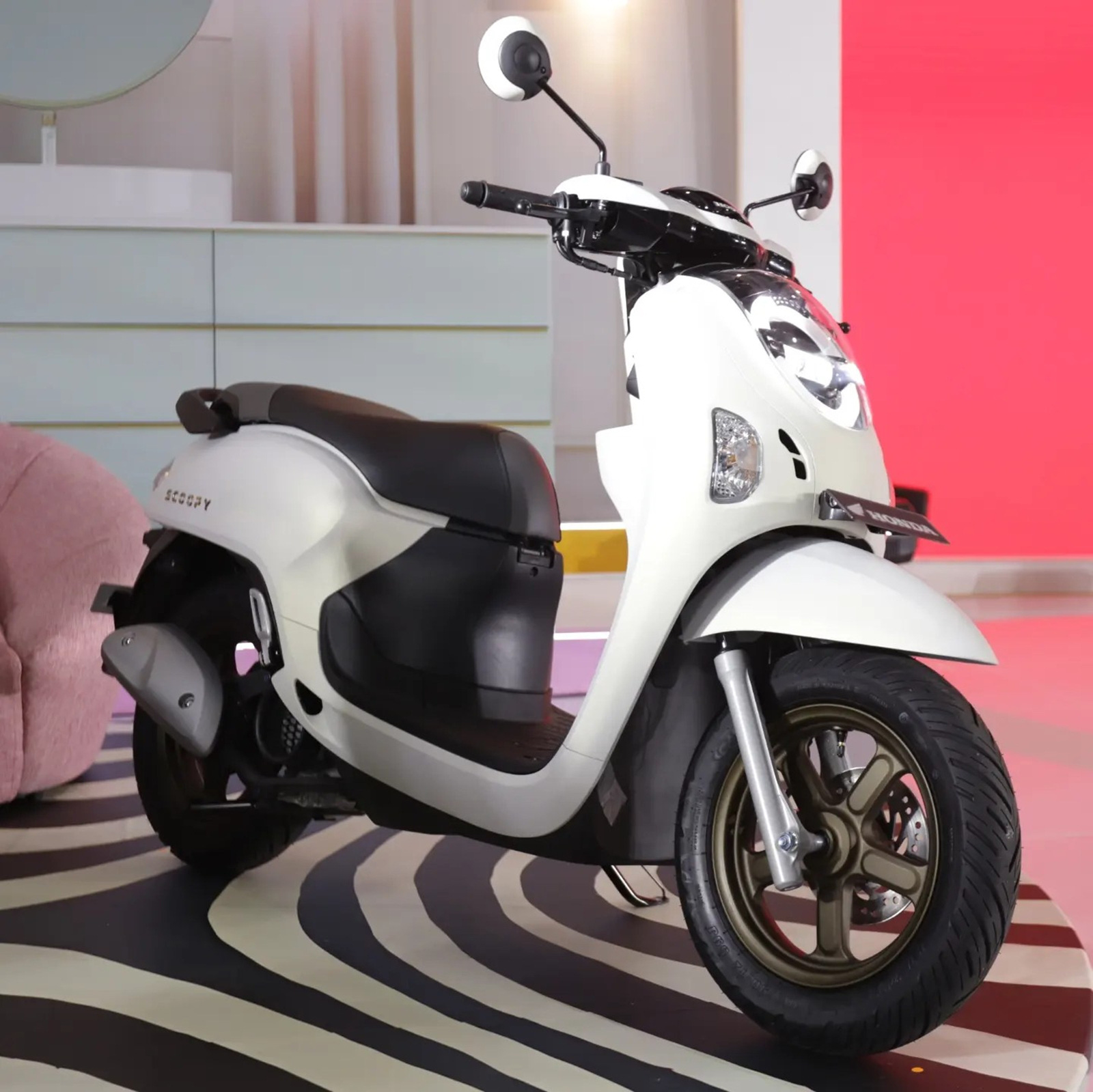 Honda Scoopy 2025 ra mắt: Thiết kế mới, thêm trang bị, song vẫn dễ giữ ...