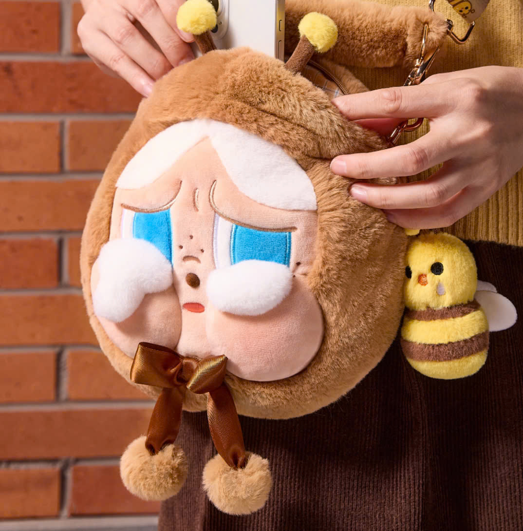 Crybaby - art toy soán ngôi Baby three, Labubu có gì đặc biệt?